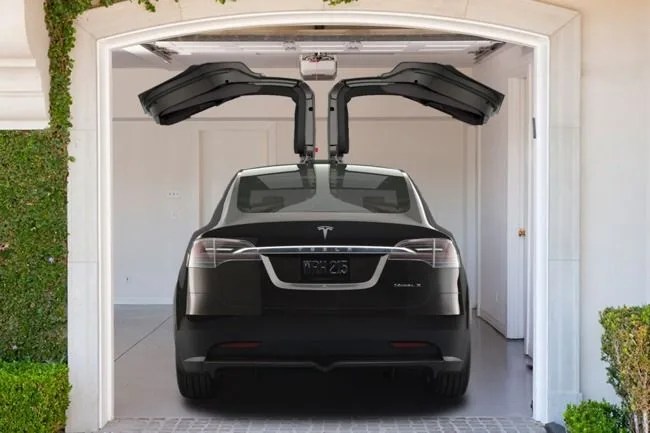 Tesla Model X | Gear Patrol