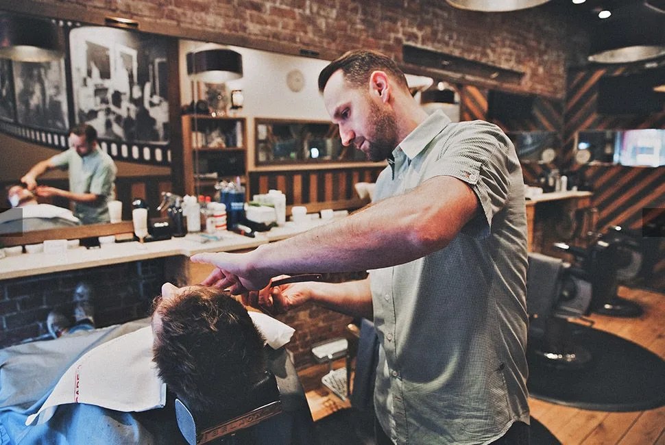 Photo Essay: Geno’s Barberia | Gear Patrol