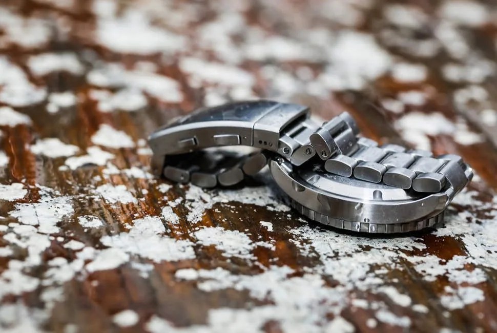 Time Is Money: Keeping the Anstead Oceanis 001 Weird | Gear Patrol