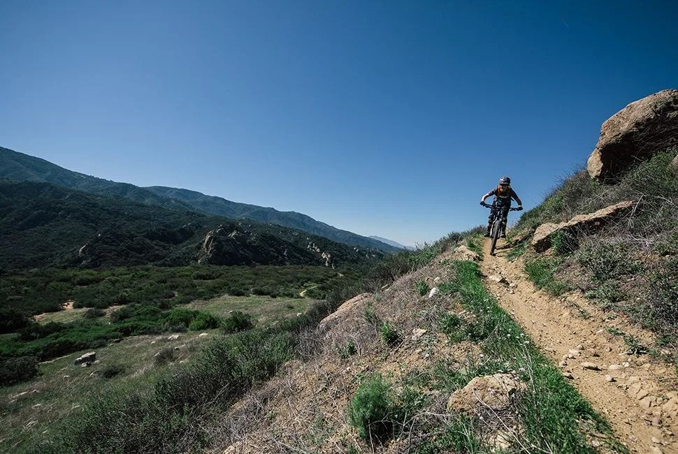 Review: Diamondback’s New Mountain Bike Leaves the Brand’s Mass-Market ...