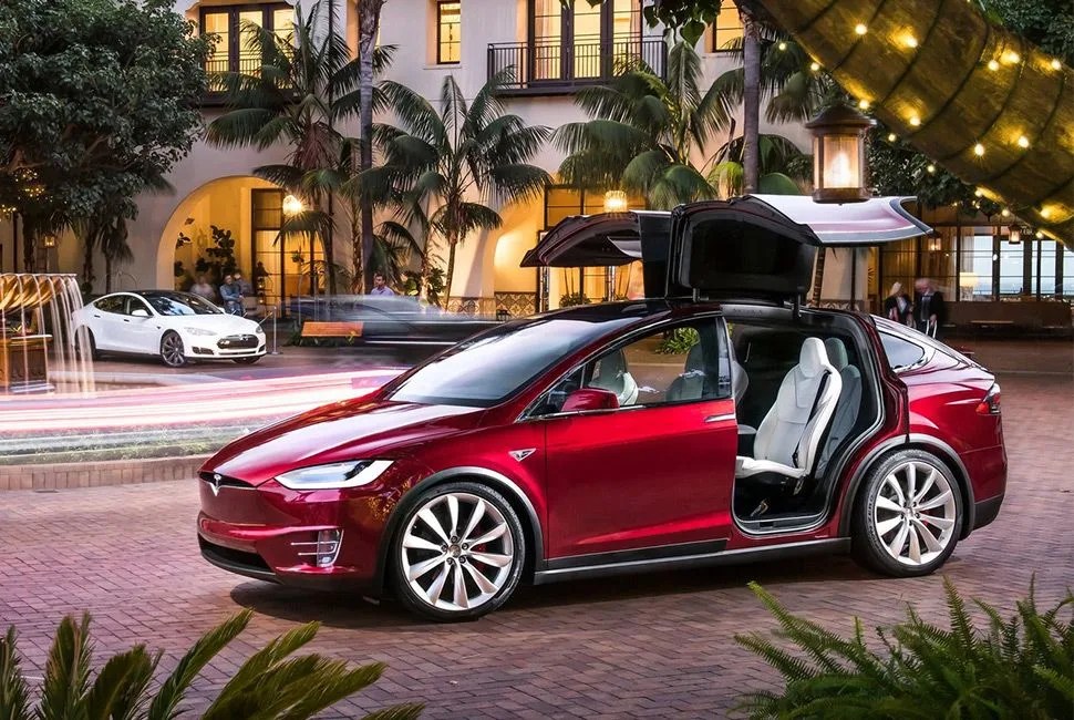 Tesla Announces Its Most Affordable Model X Yet | Gear Patrol