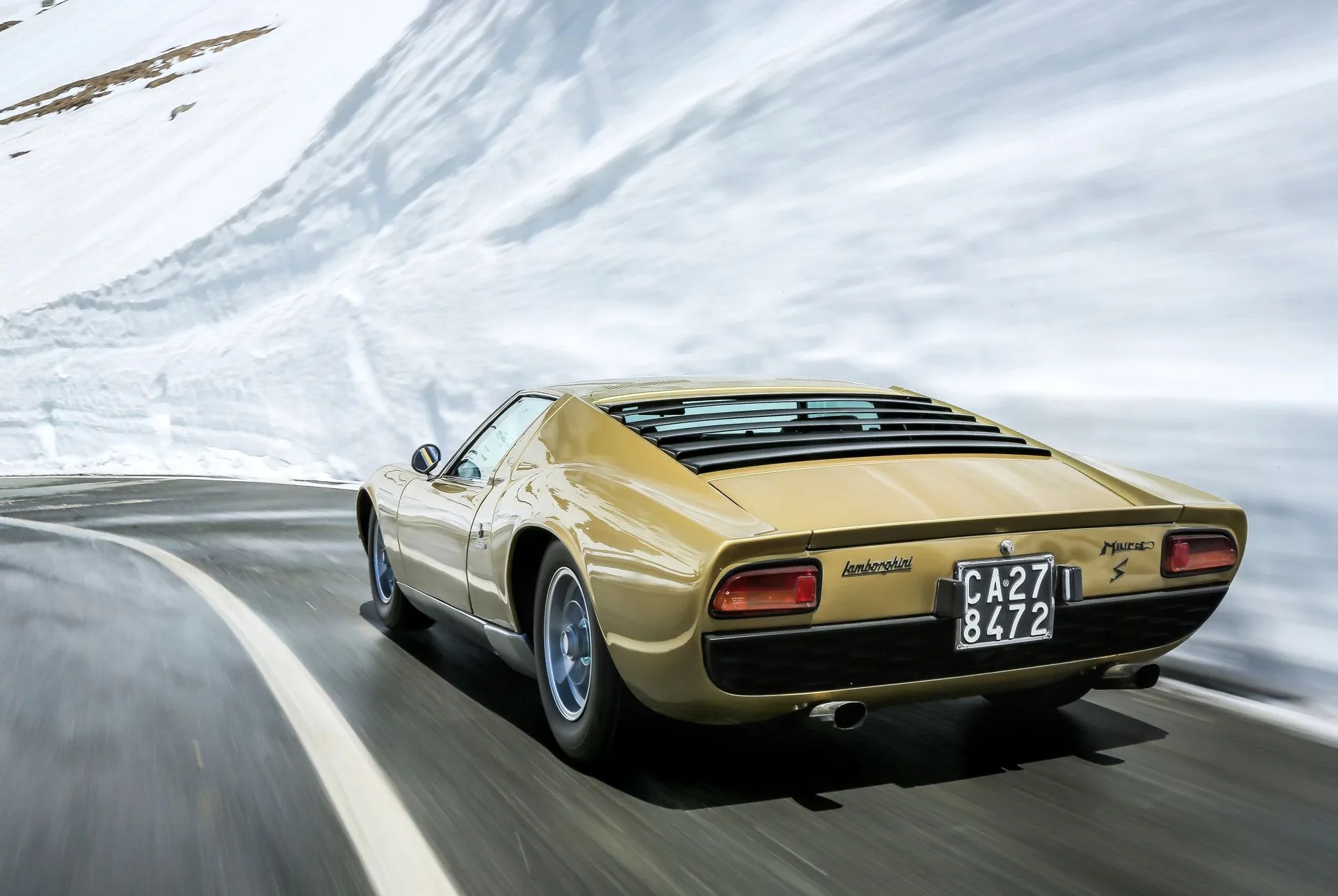 Definitive Supercars of the ’60s | Gear Patrol