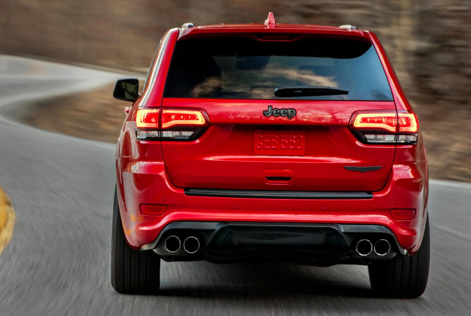 The Jeep Cherokee Trackhawk Can Hit 60 MPH Before You Finish Reading ...