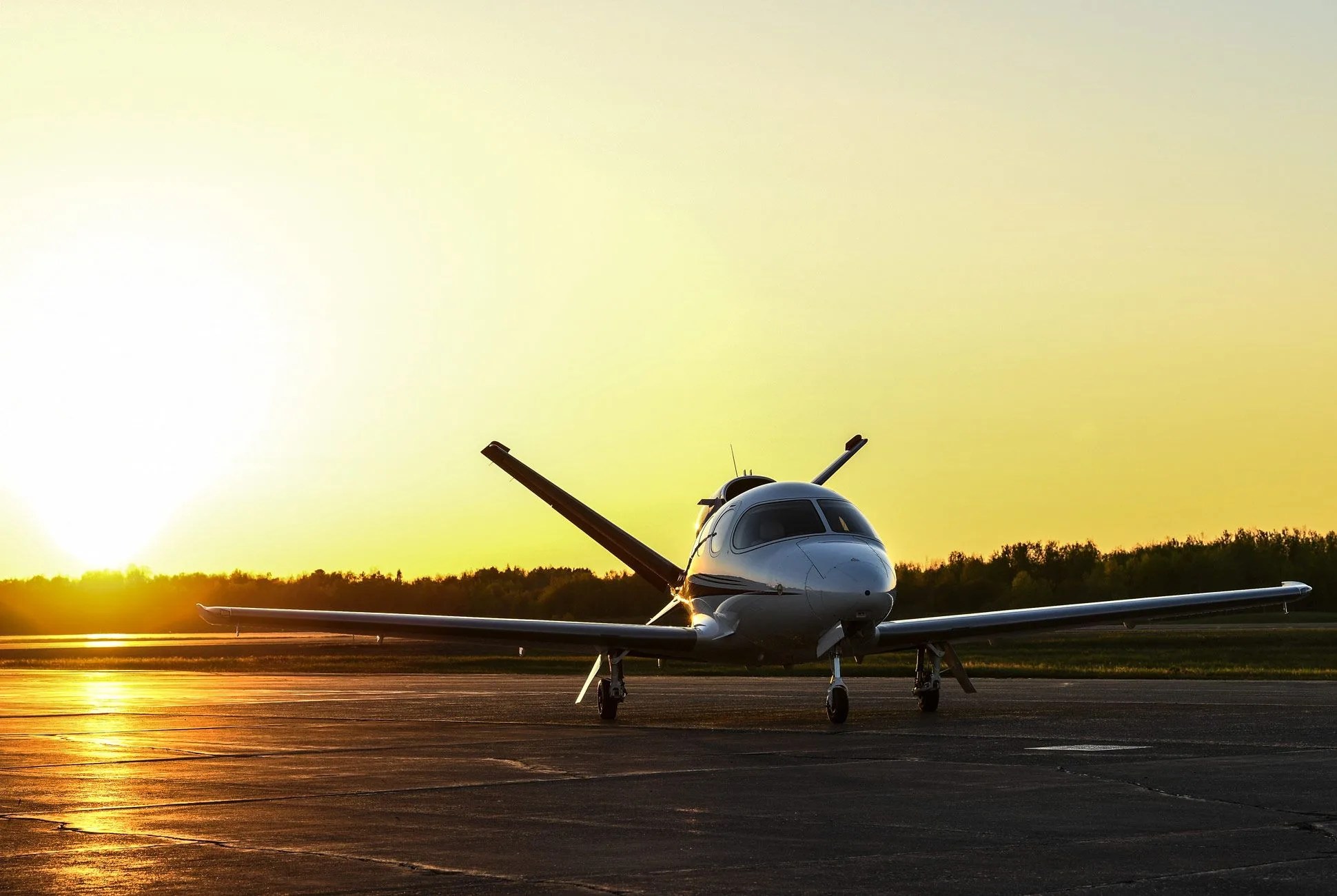 The $2 Million Cirrus Vision Private Jet Is Unlike Any Other in the Sky ...