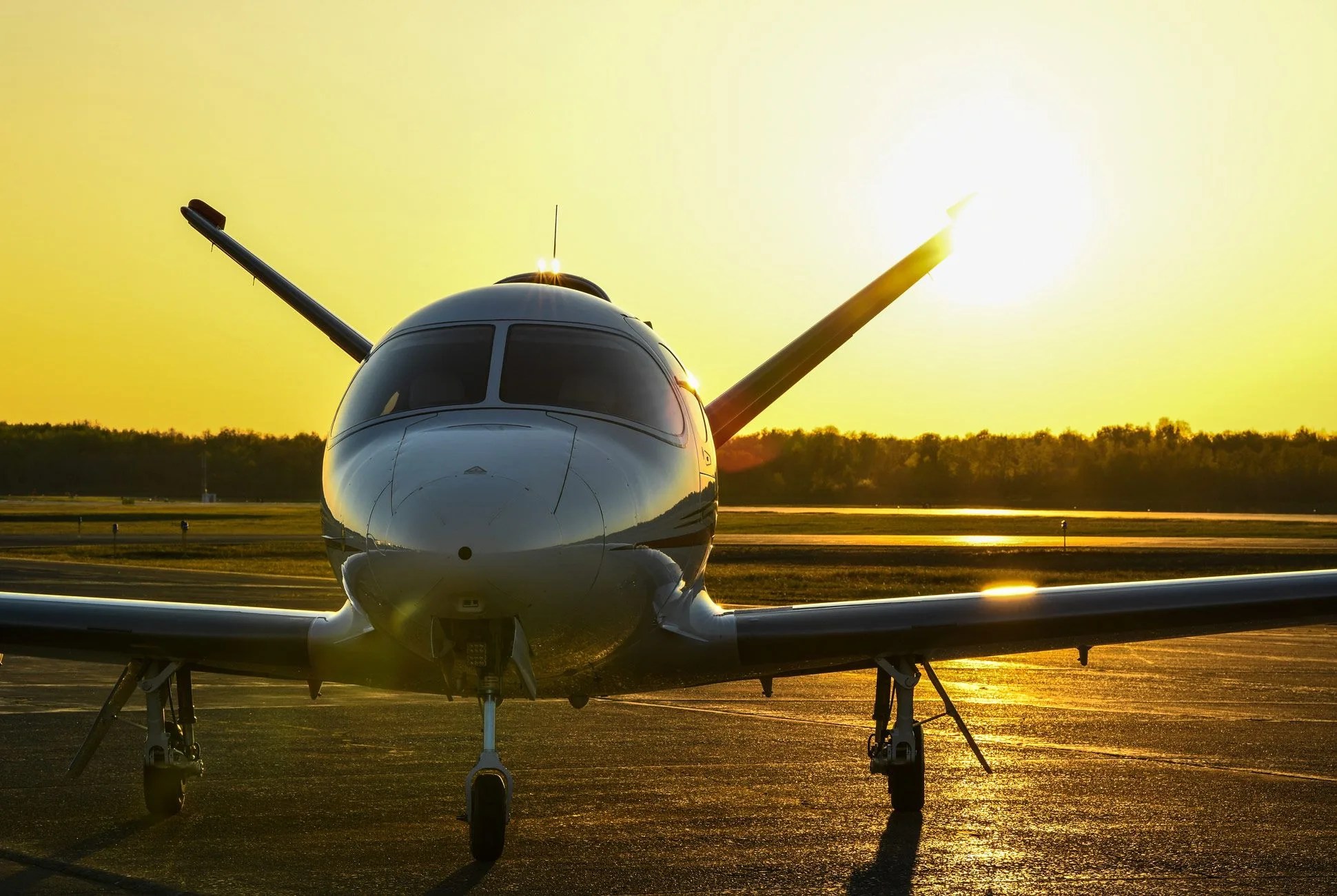 The $2 Million Cirrus Vision Private Jet Is Unlike Any Other in the Sky ...