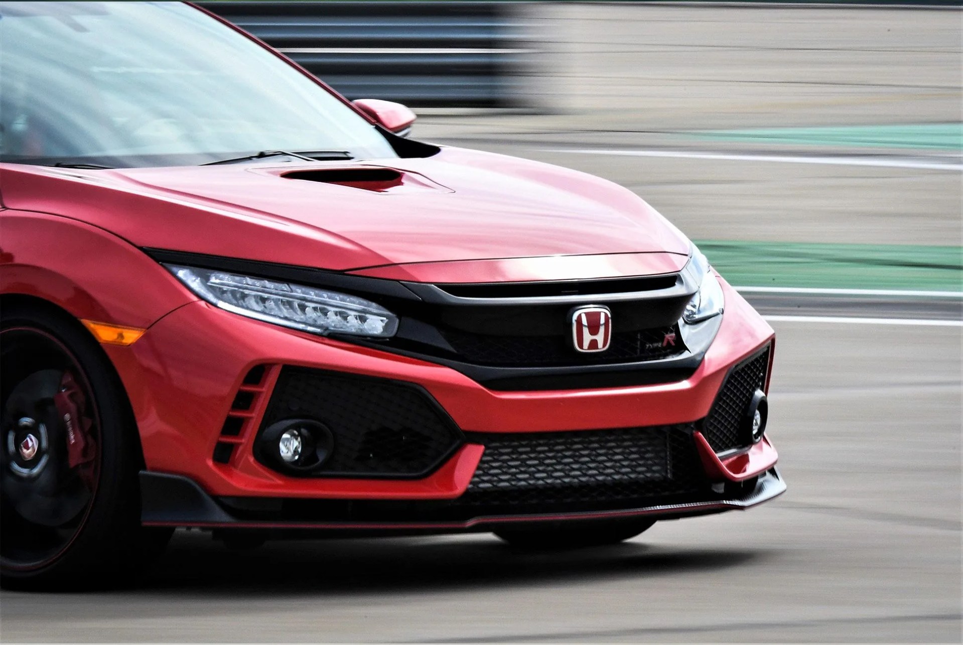 Honda’s Batshit Crazy-Looking Civic Type-R Drives Like Magic | Gear Patrol