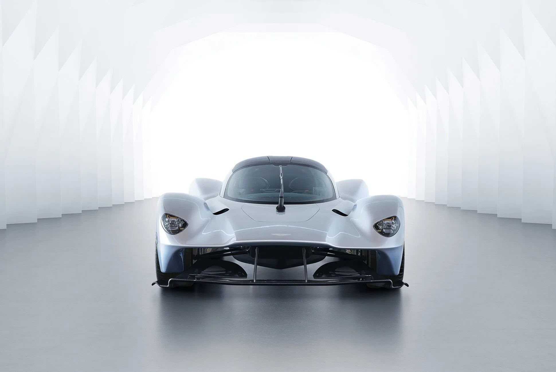 The Aston Martin Valkyrie Will Maim, Embarrass Anyone Who Drives It ...