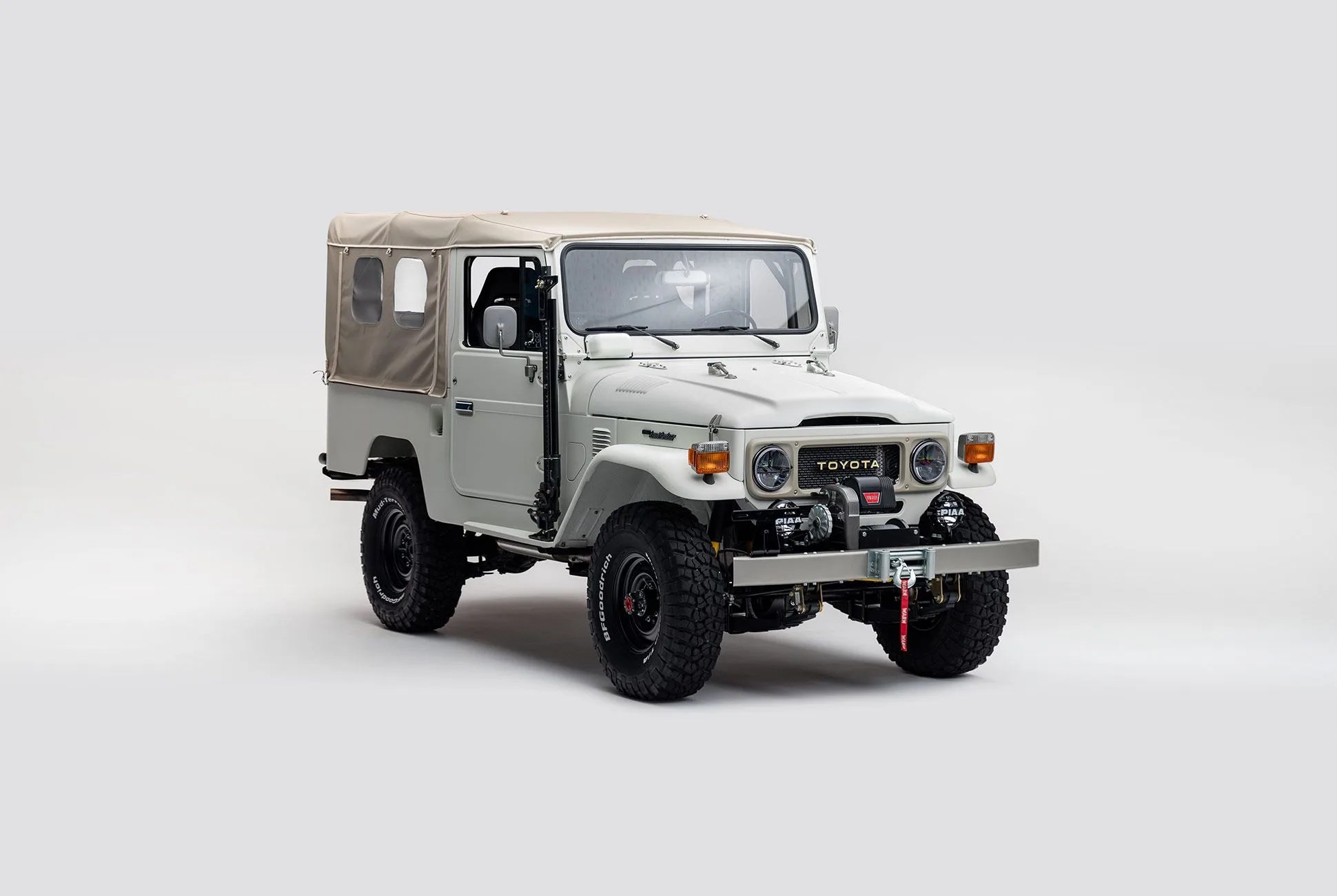 A Classic Toyota FJ Re-engineered To Meet the Demands of Modern Driving ...