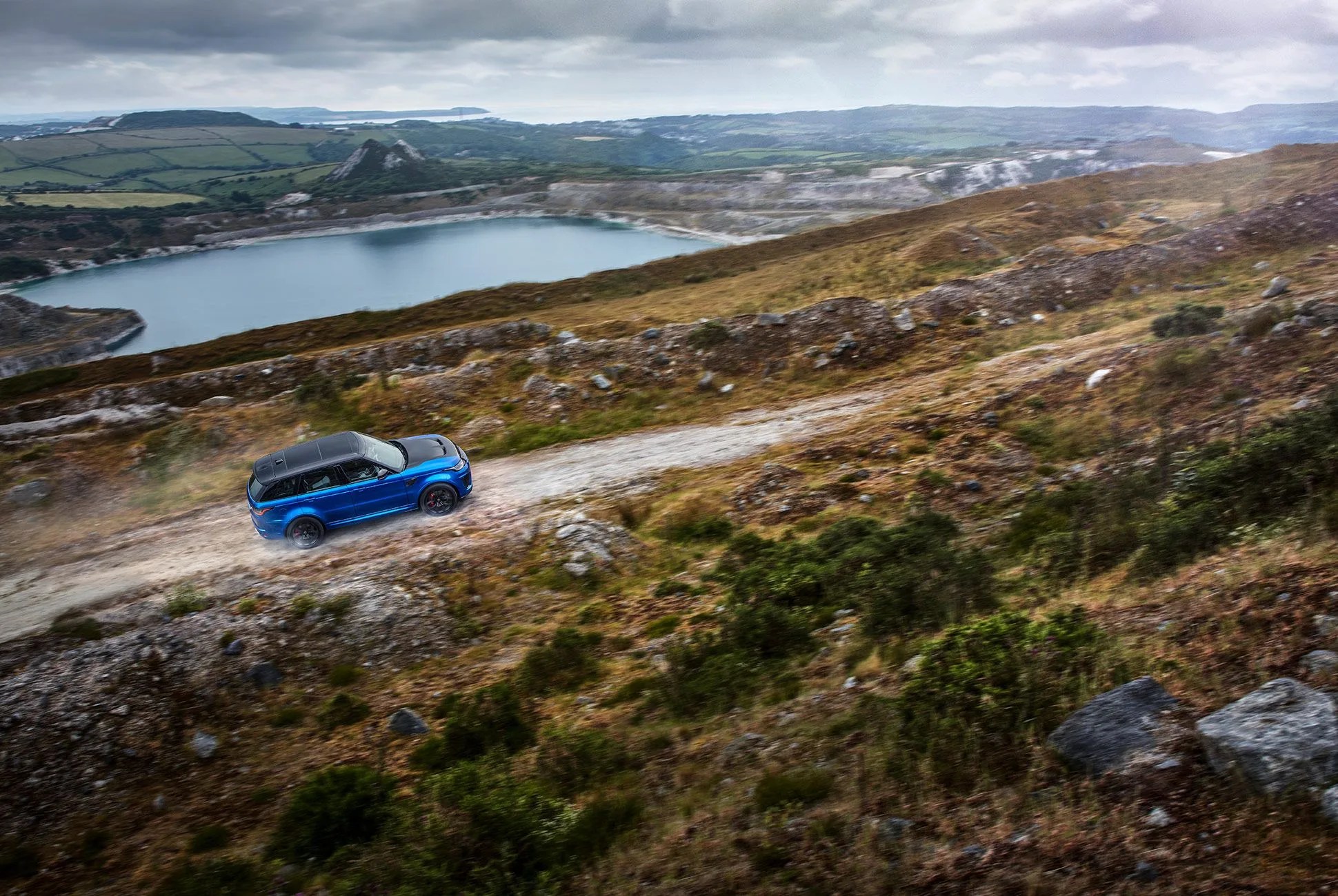 The New Range Rover Sport SVR Is as Quick as a Porsche Boxster S | Gear ...