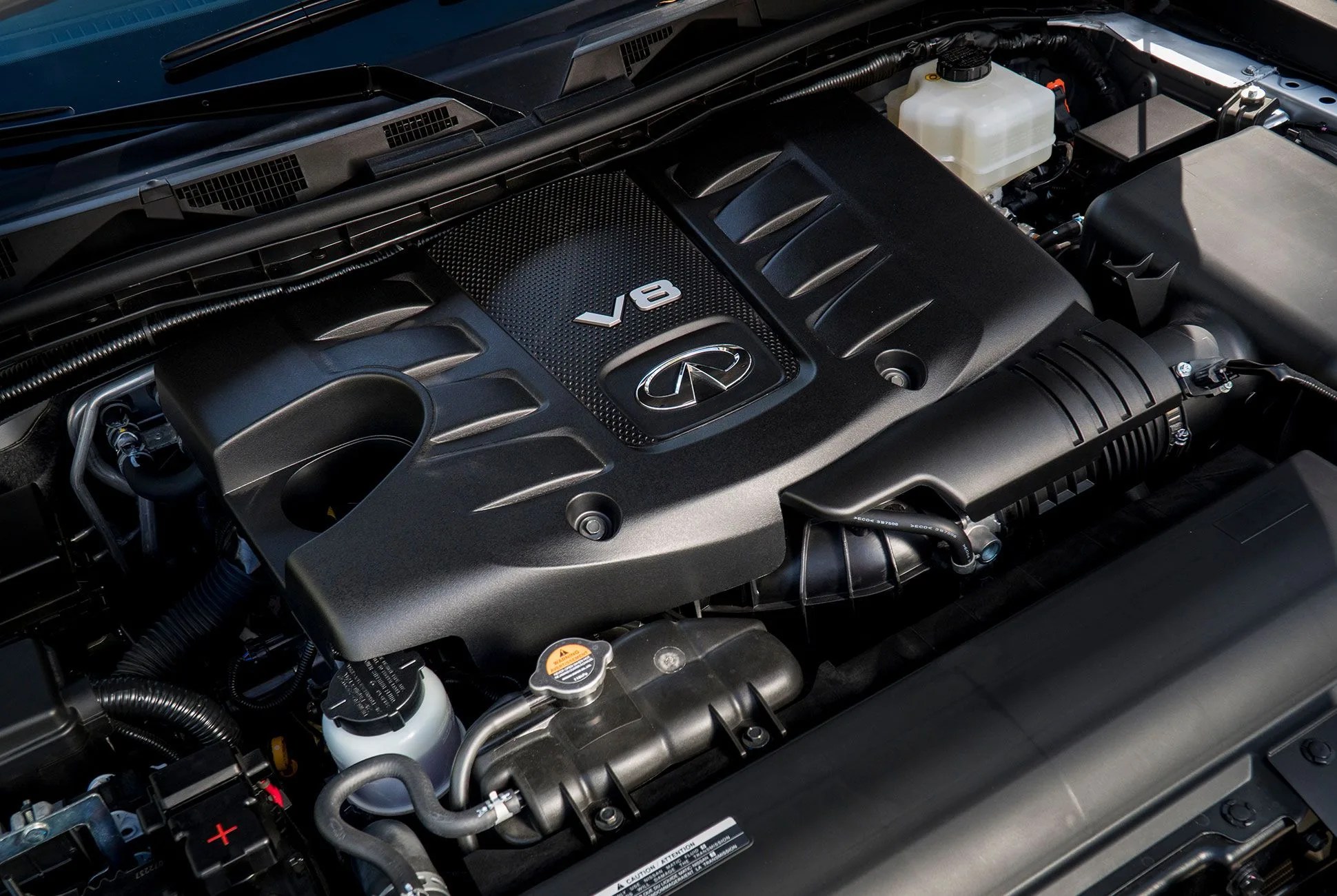2018 Infiniti QX80 Review: With a Refresh, the Massive SUV Is Now a ...