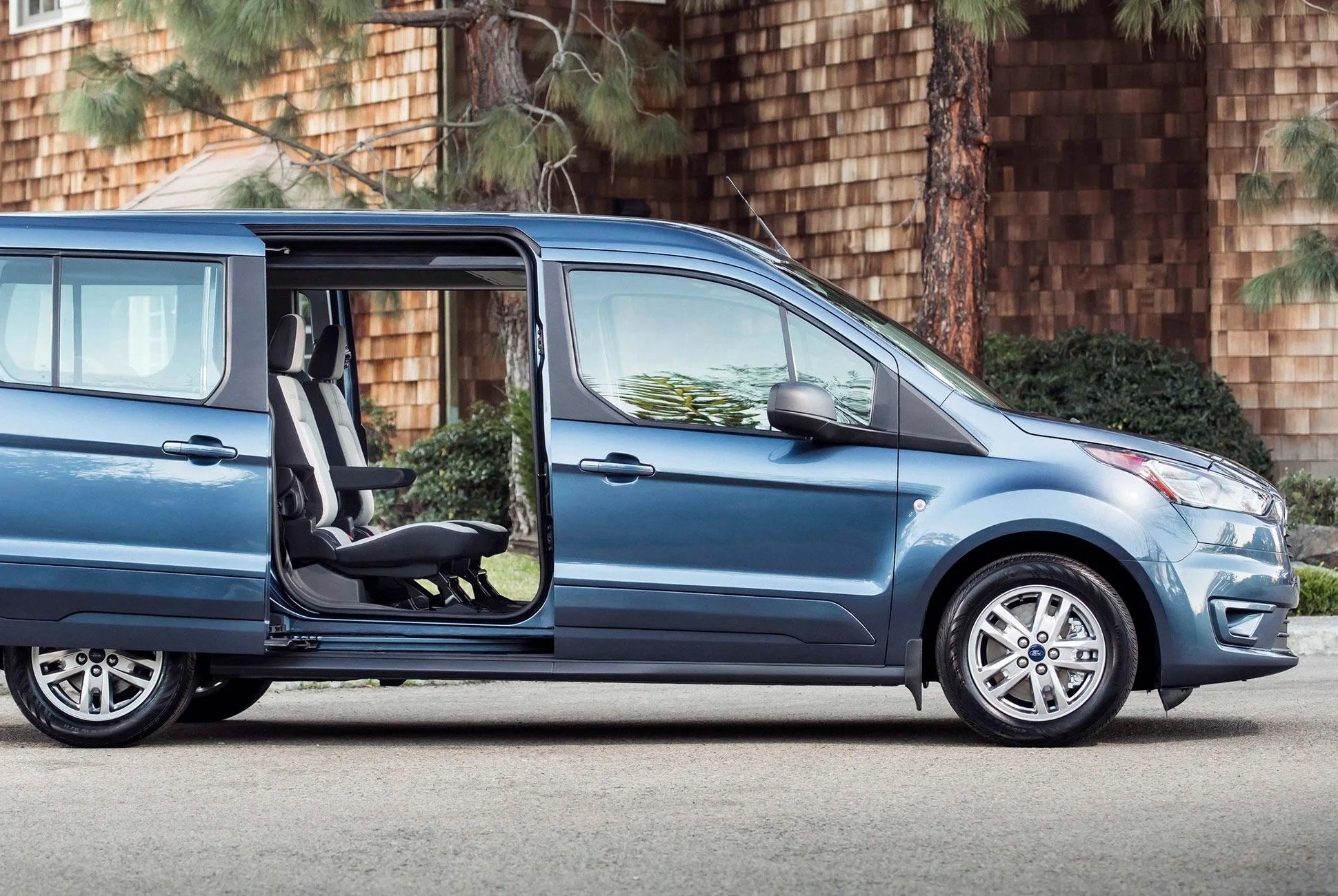 This Diesel Van Will Haul Your Family Better Than Any Crossover Could ...