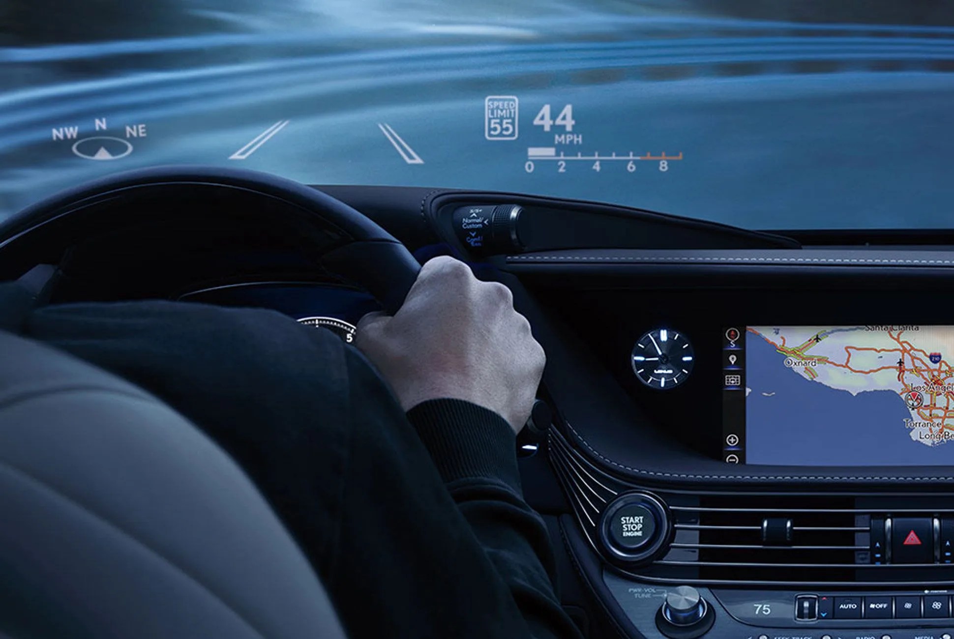 This Is Why Head-Up Displays Are the Future of Automotive Tech | Gear ...