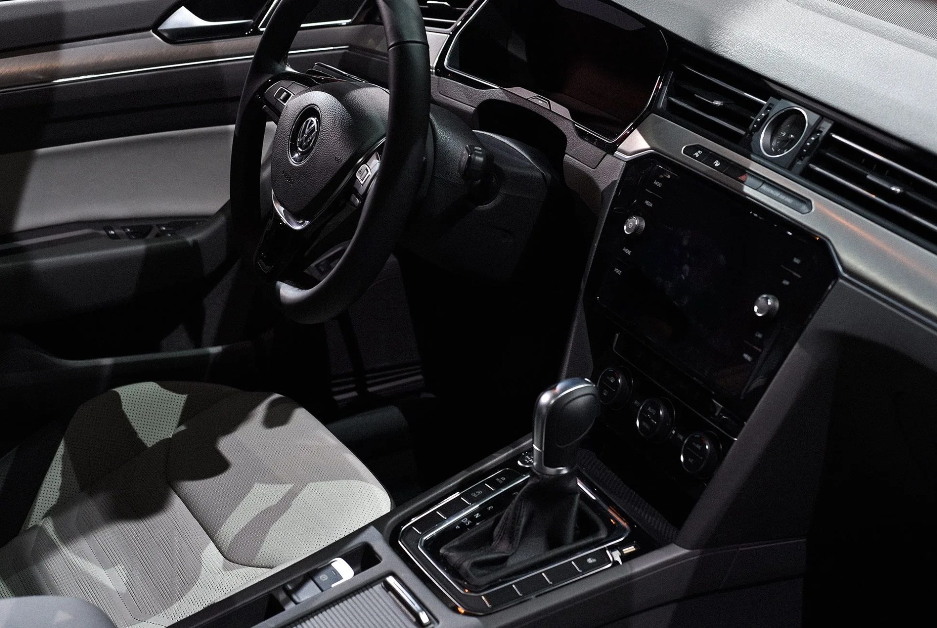 Volkswagen’s Beautifully-Designed Sedan Is a Luxury Car at a Lower ...