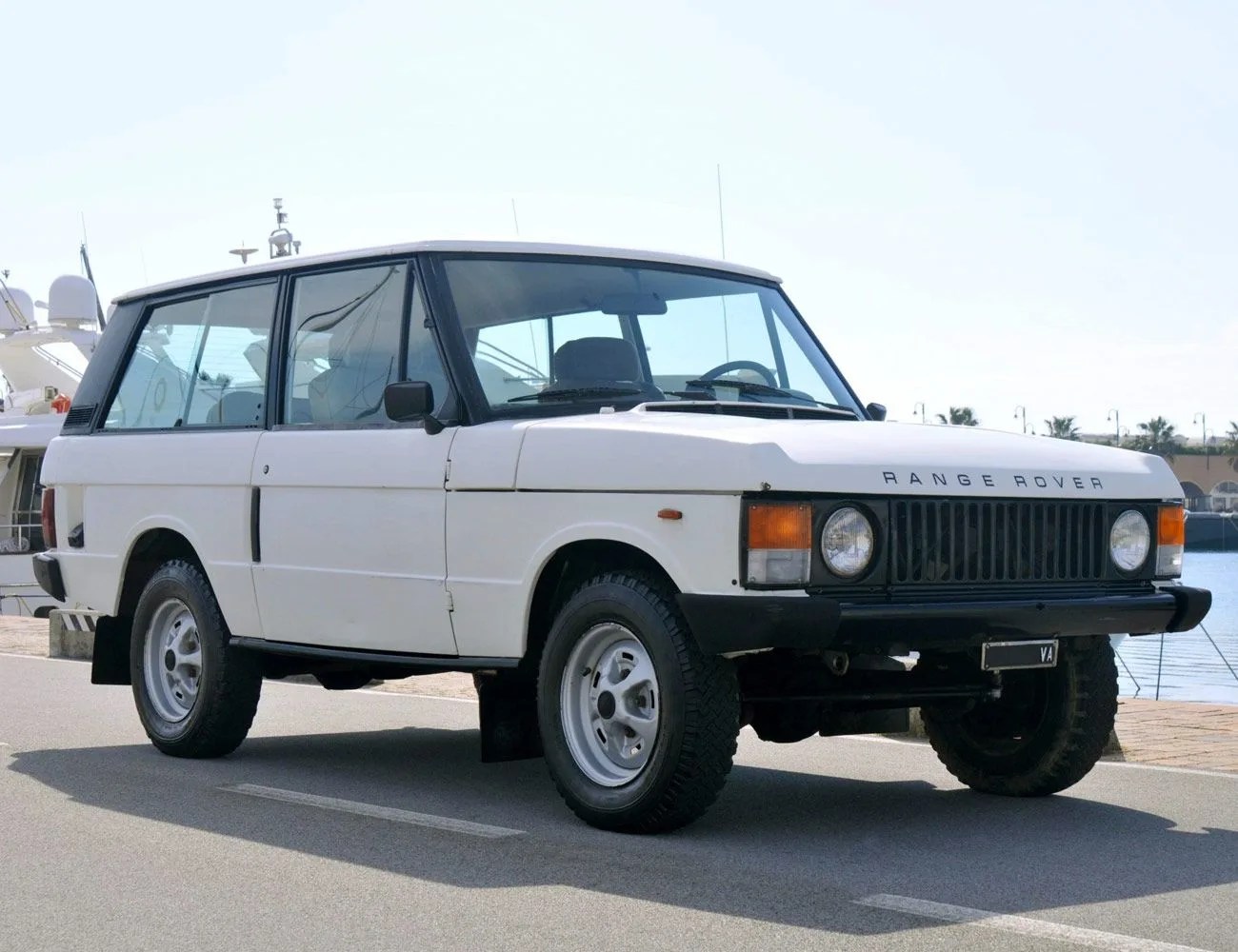 5 Classic Off-Roaders More Affordable Than the New Range Rover | Gear ...