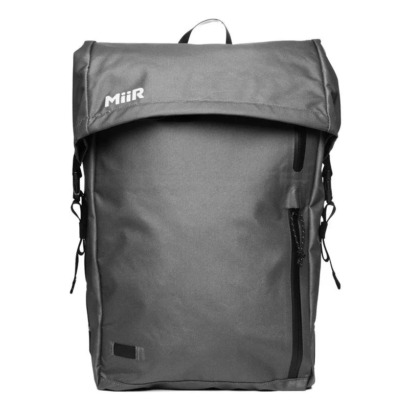 Commuters Love This Bag That Fits Everything and It’s 40% Off Now ...