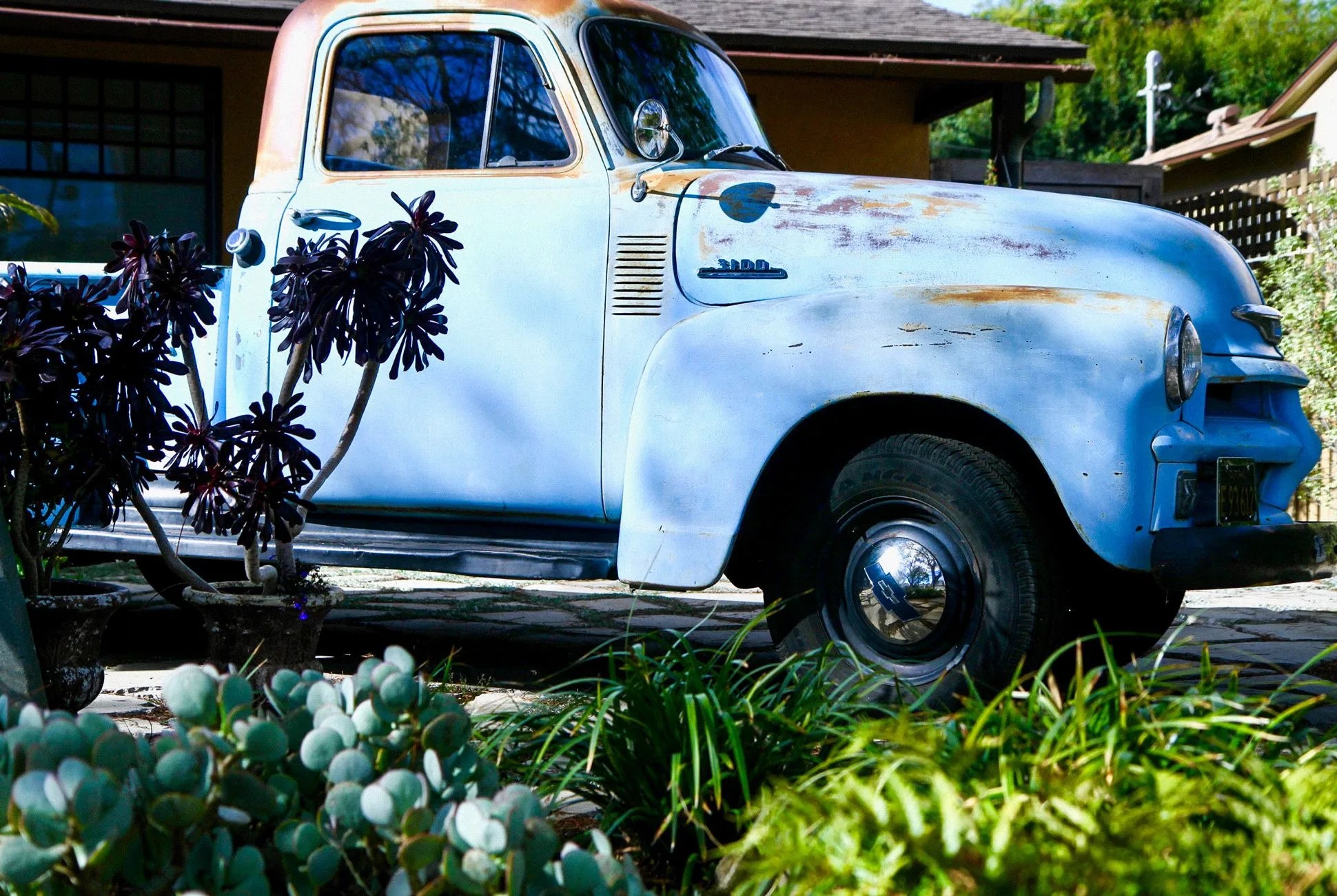 The Silverado Centennial Edition Is a Perfect Modern Throwback Pickup ...