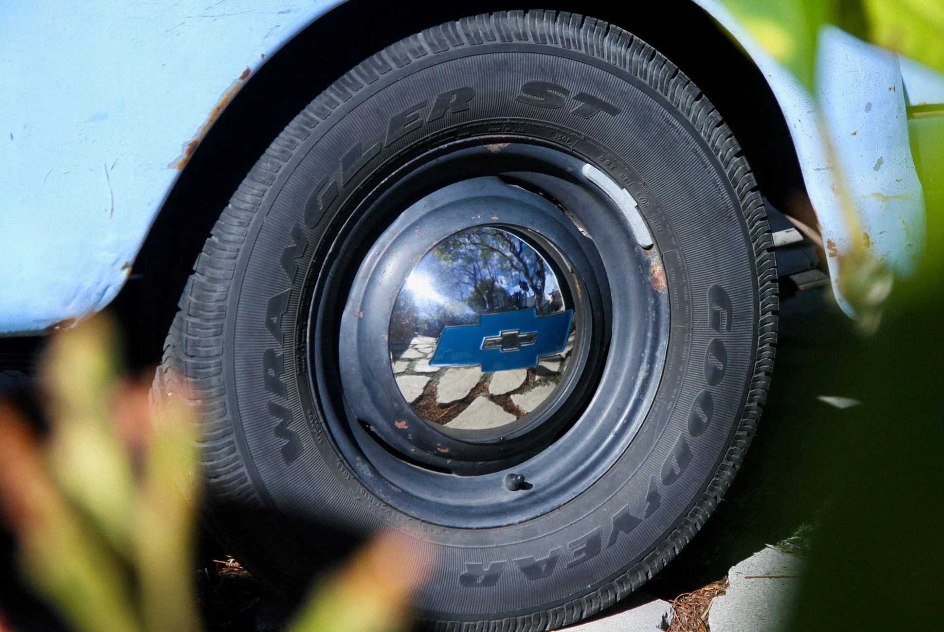 The Silverado Centennial Edition Is a Perfect Modern Throwback Pickup ...