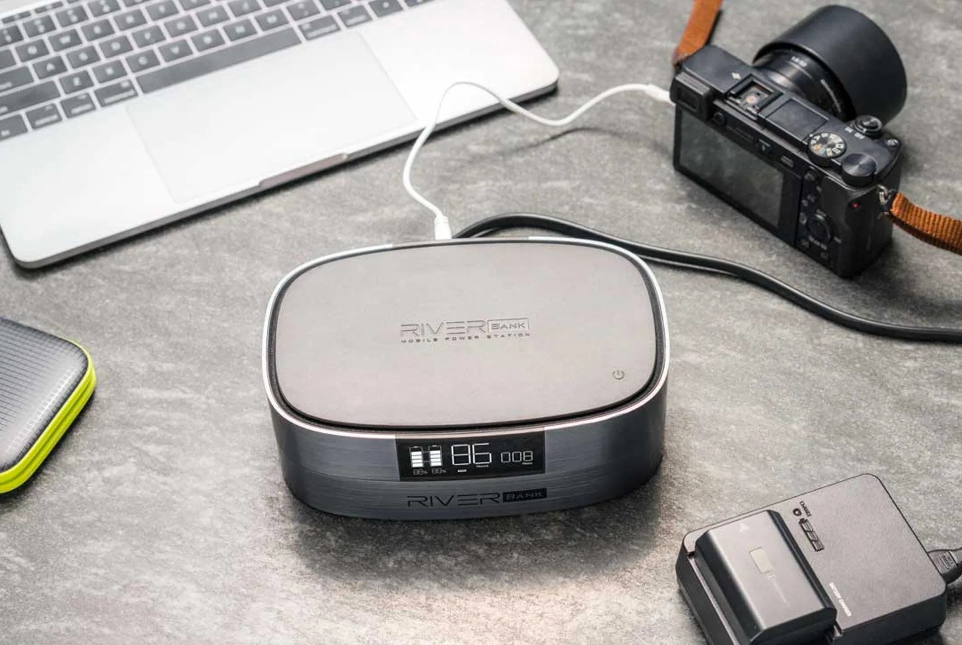 This Is The Ultimate Portable Power Bank for Travel Photographers ...