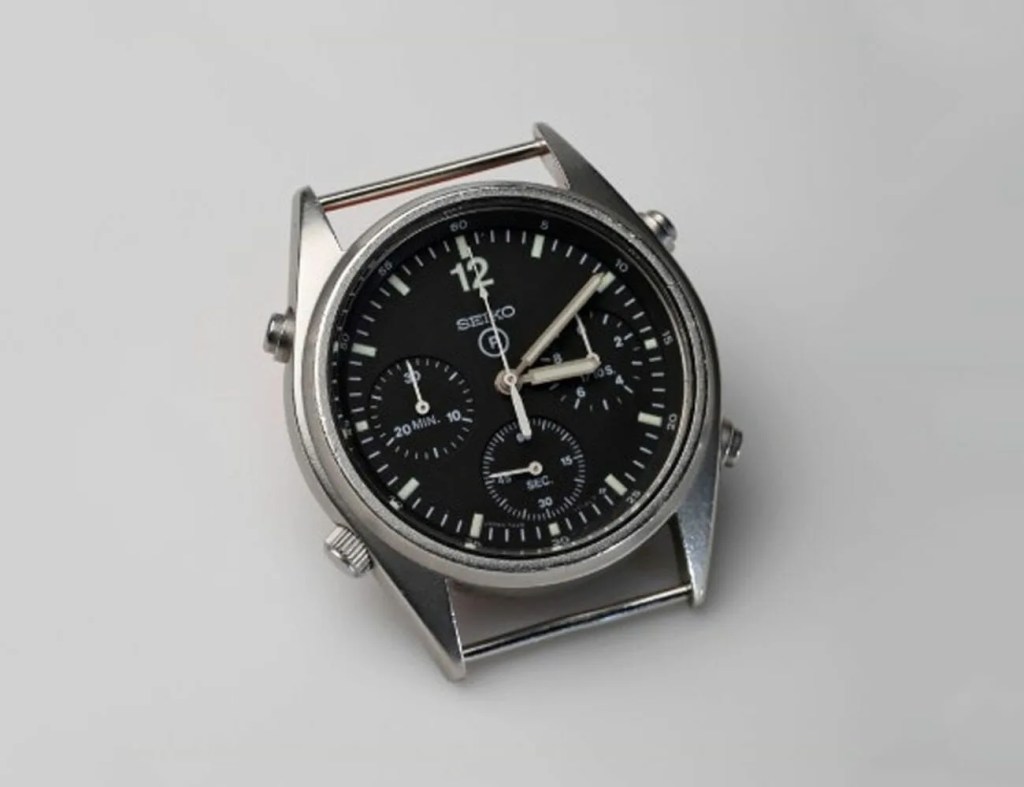 Three Honest-to-God Vintage Pilot’s Watches You Can Buy Right Now ...