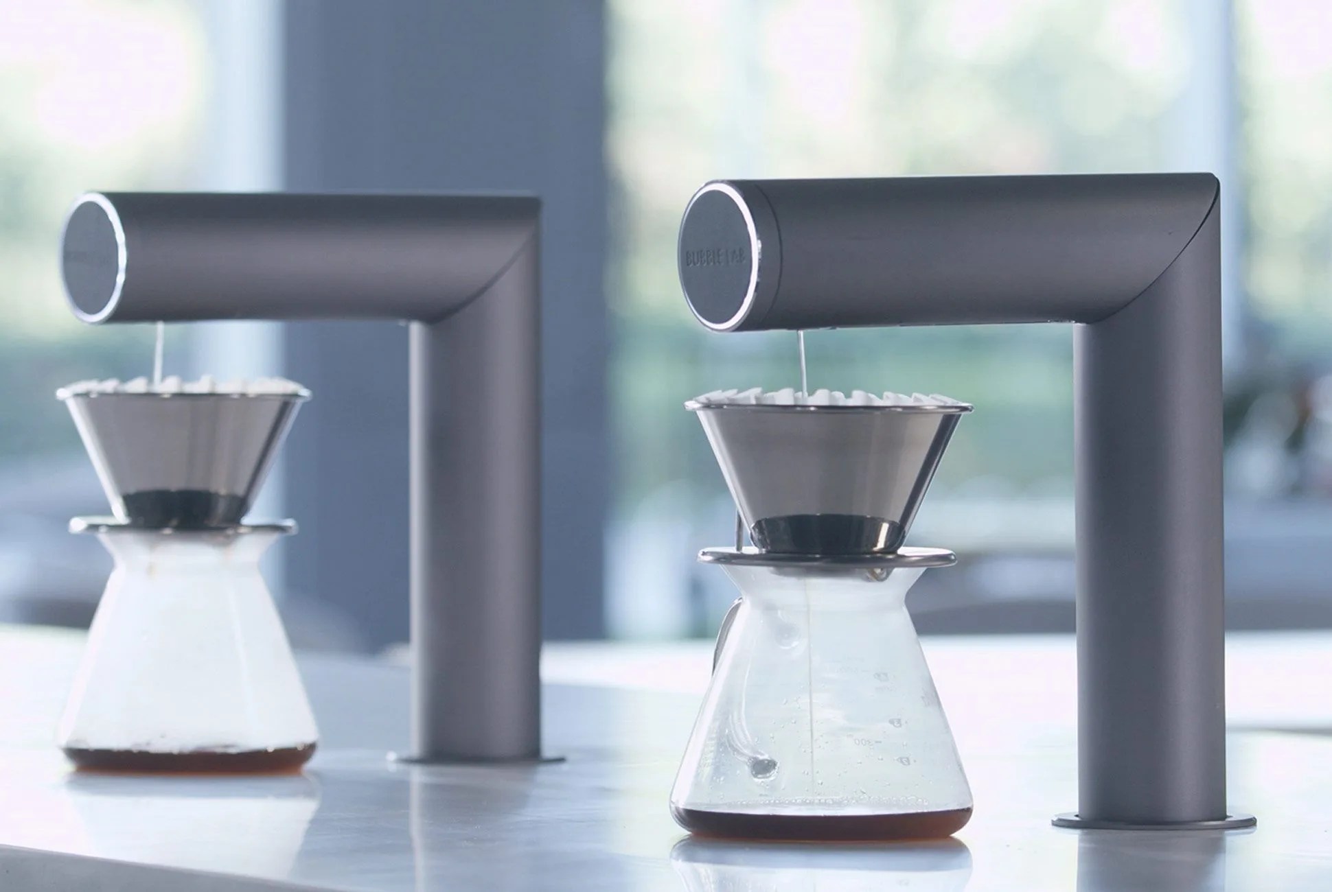 This Futuristic Robot Makes the Perfect Cup of Coffee | Gear Patrol