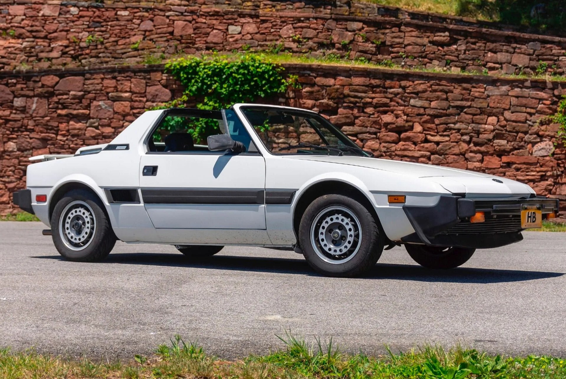 This Retrofuturistic Bertone Design Is the Mini Supercar of Your Dreams ...