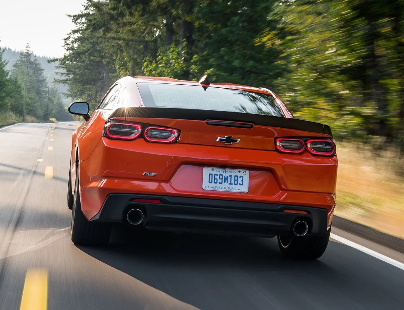 2019 Chevrolet Camaro Turbo 1LE Review: A Track Pack That Continues the ...