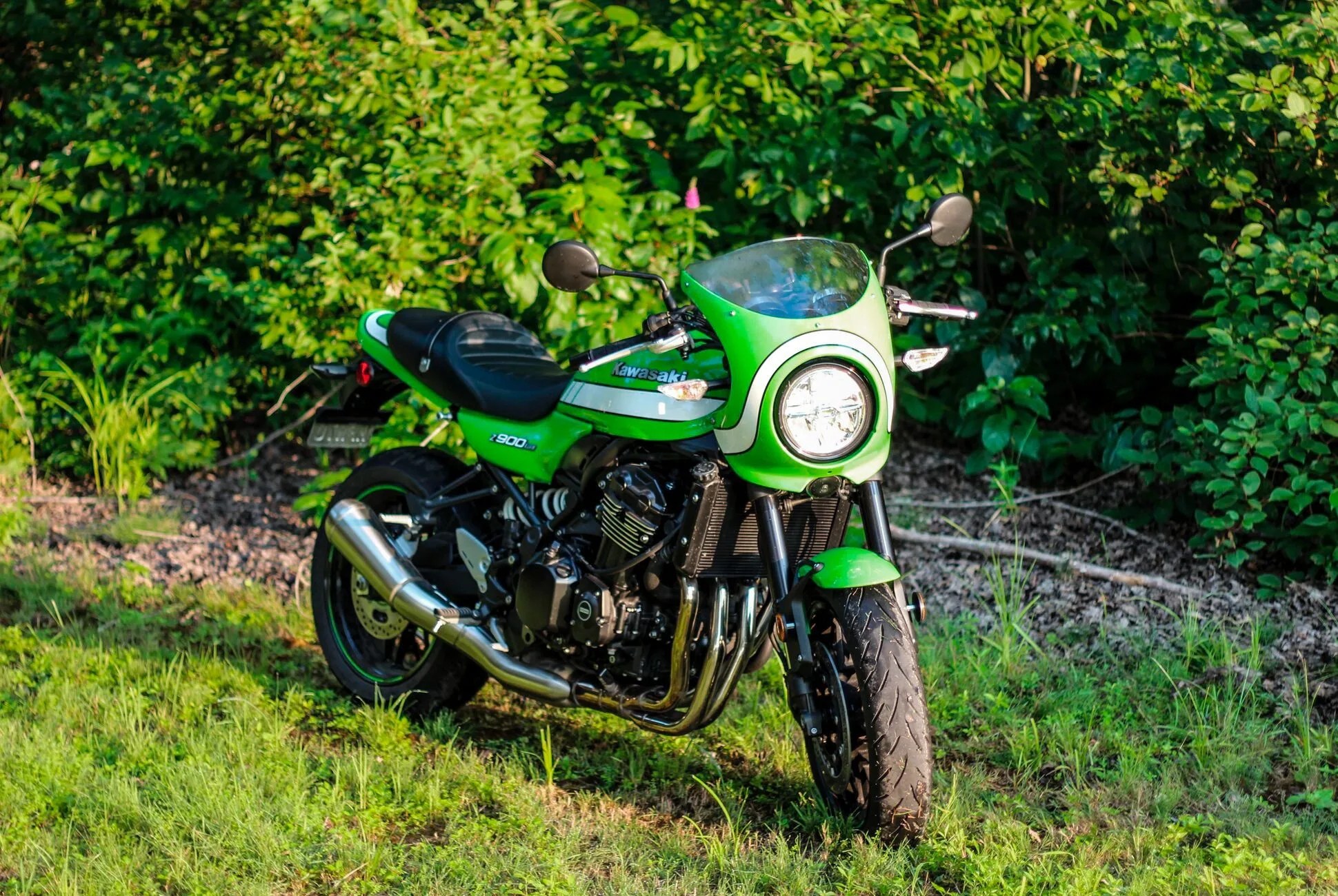 In A Crowded Market, the Kawasaki Z900RS Cafe Stands Out | Gear Patrol