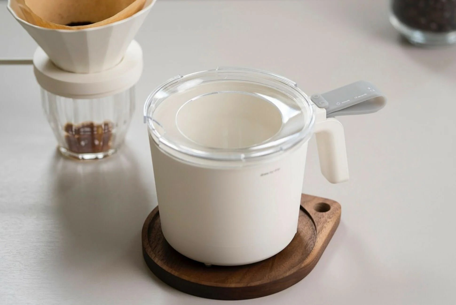 This Is a Coffee Maker, Scale and Timer All in One Machine | Gear Patrol