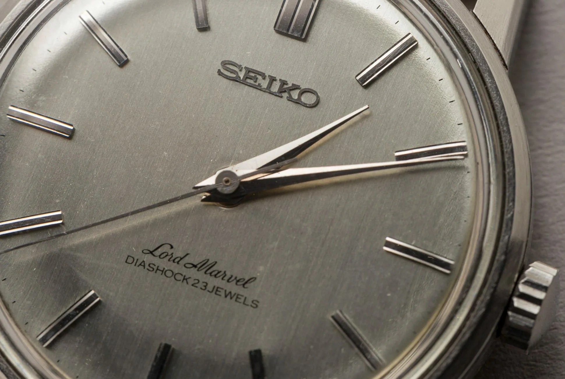 Here are Three Classic Vintage Seikos For Under $1,000 | Gear Patrol
