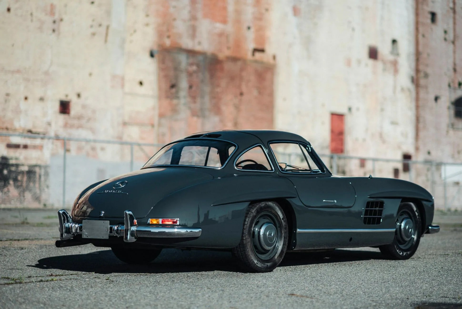 One of the Most Iconic Mercedes-Benzes of All Time Is Up For Grabs ...
