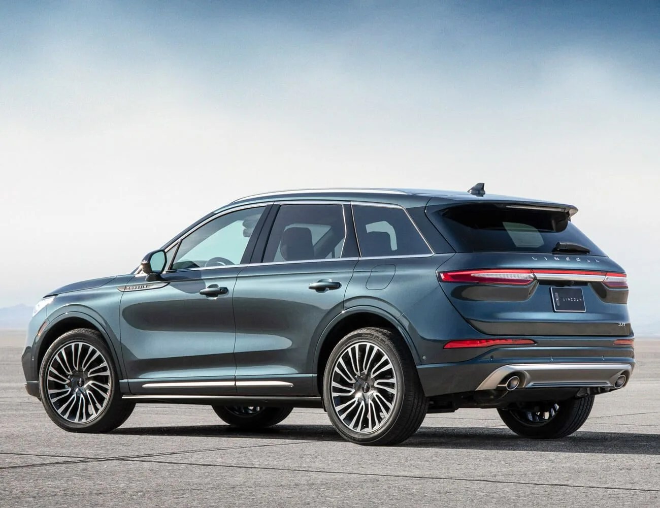 The Complete Lincoln Buying Guide: Every Model, Explained | Gear Patrol