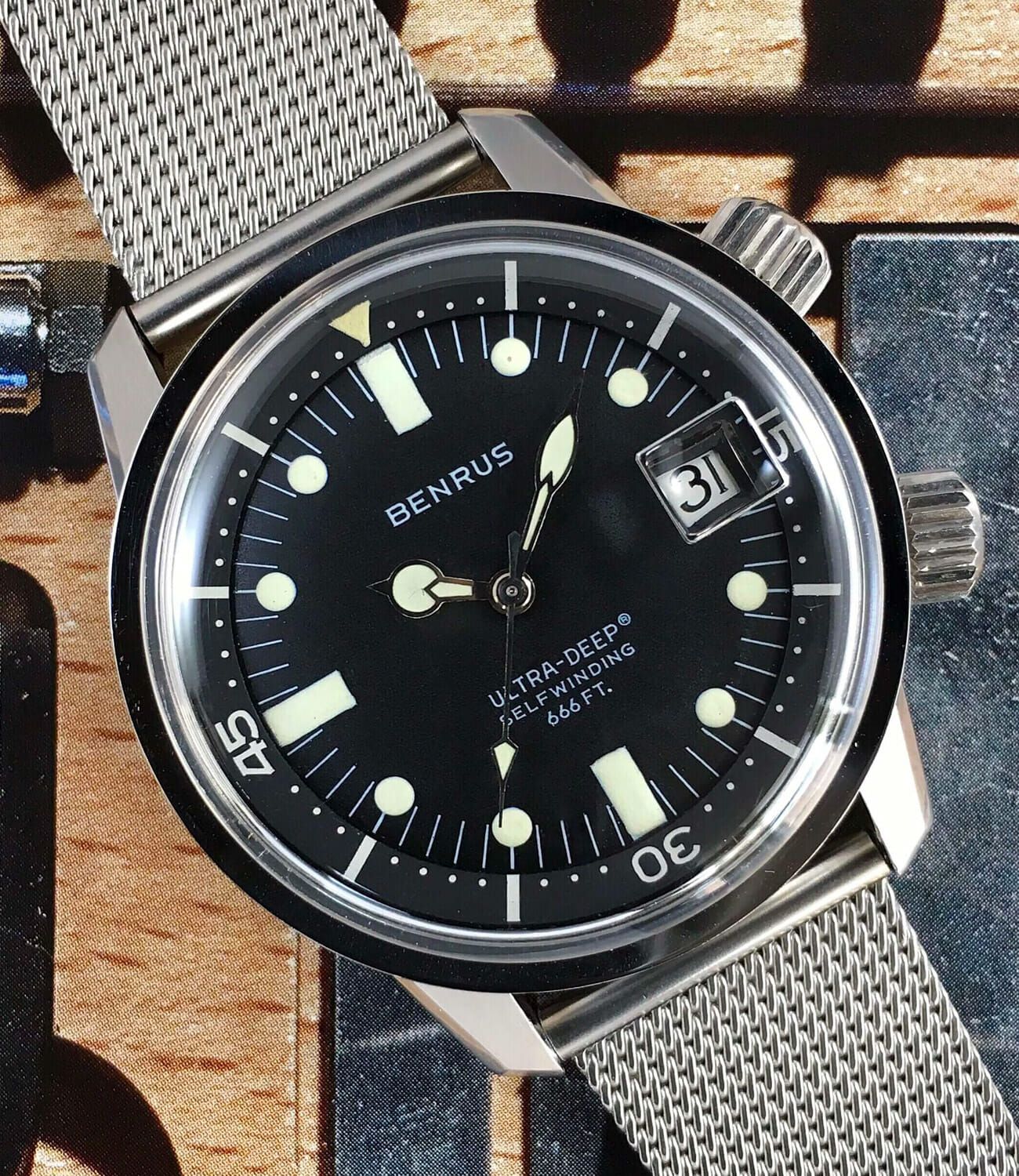 Three Vintage Dive Watches from a Legendary American Brand | Gear Patrol