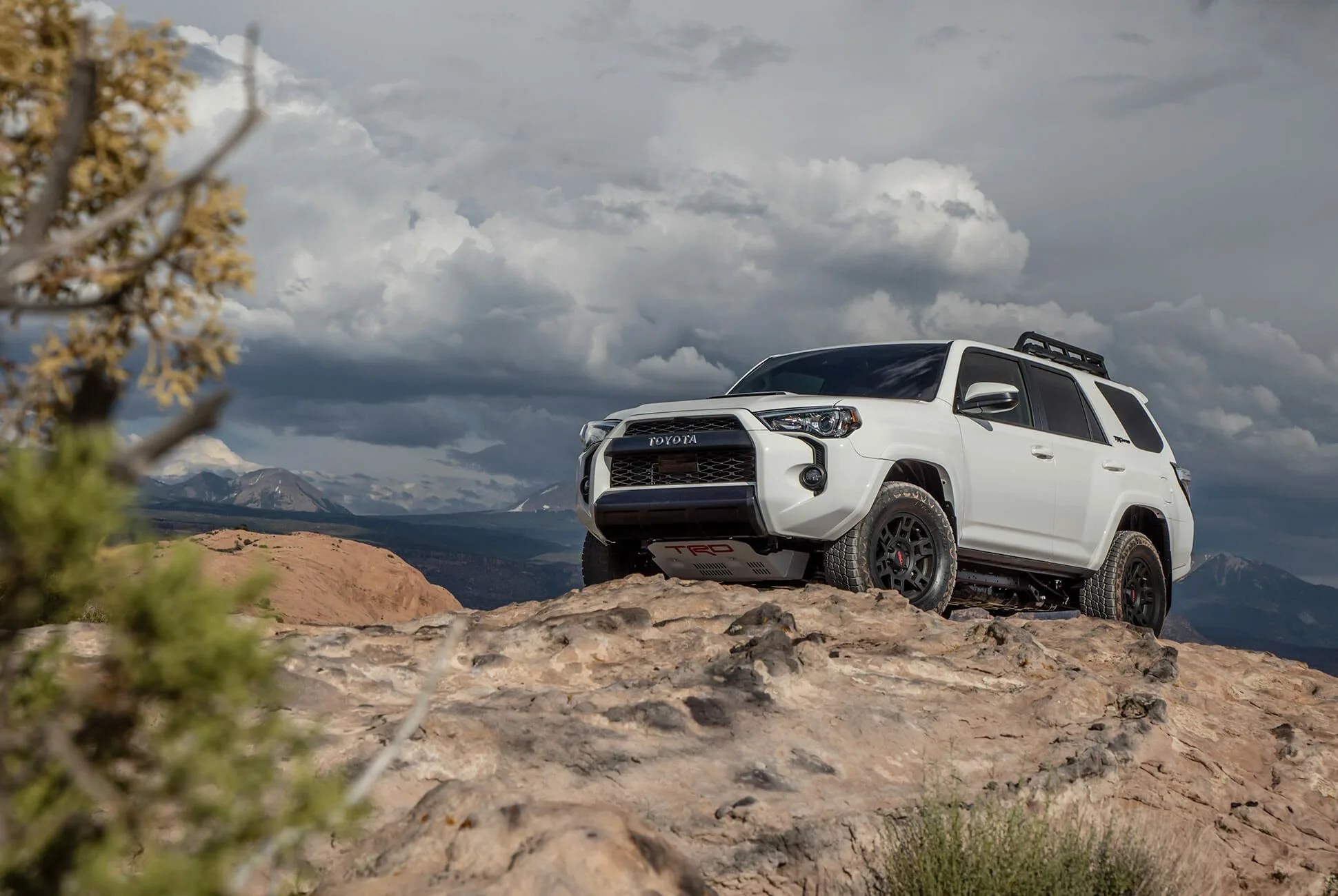 Toyota’s 2 Best Off-Roaders Are Fresh for 2020 | Gear Patrol