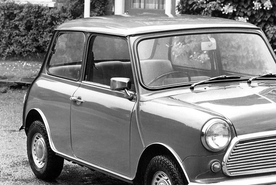 The 32 Best Car Features Ever: Exposed Gear Levers, $160K Clocks and ...