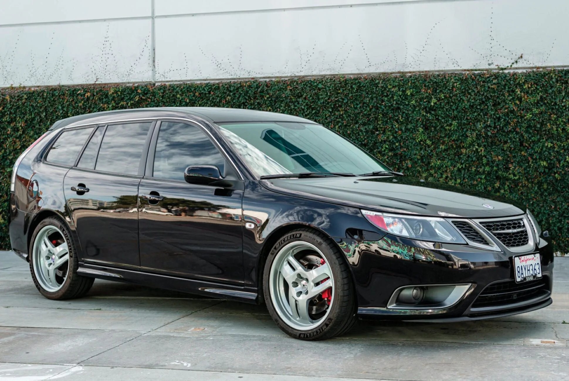 This Sexy 6-Speed Saab Wagon Is Every Gearhead’s Swedish Dream Car ...