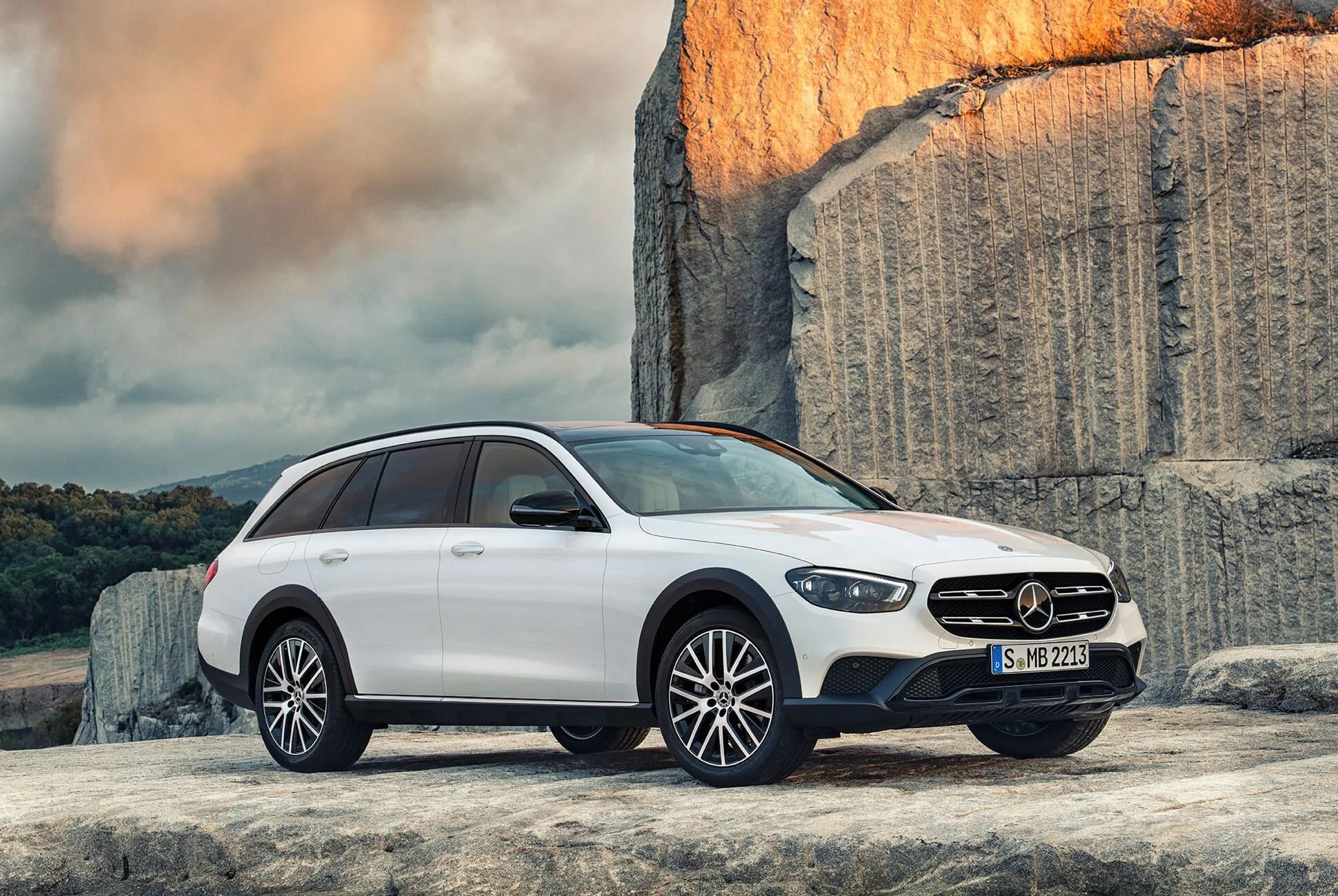 Mercedes-Benz’s Cool Off-Road Station Wagon Is Coming to America | Gear ...