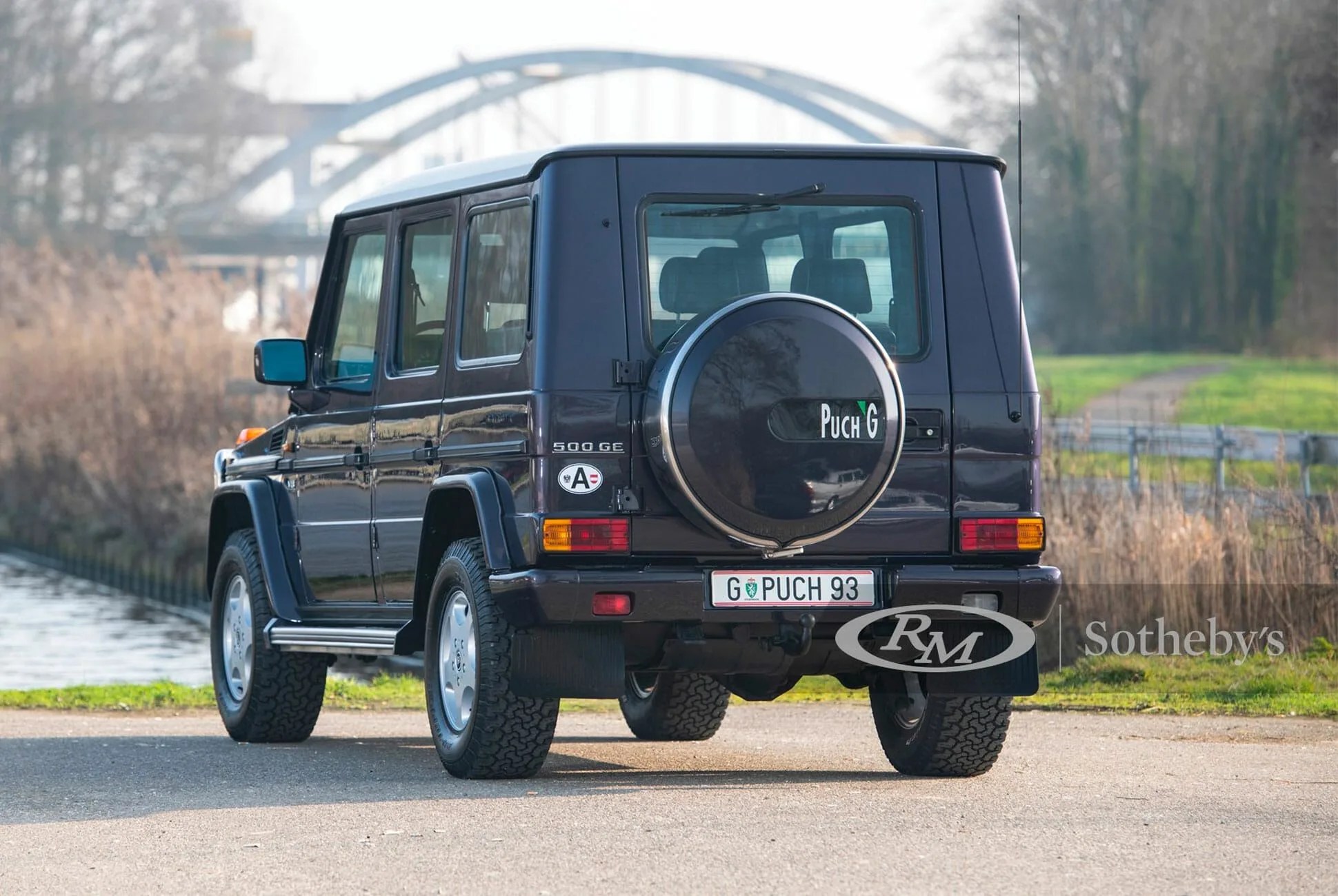 One of the Rarest G-Wagens in Existence Is Up for Auction | Gear Patrol