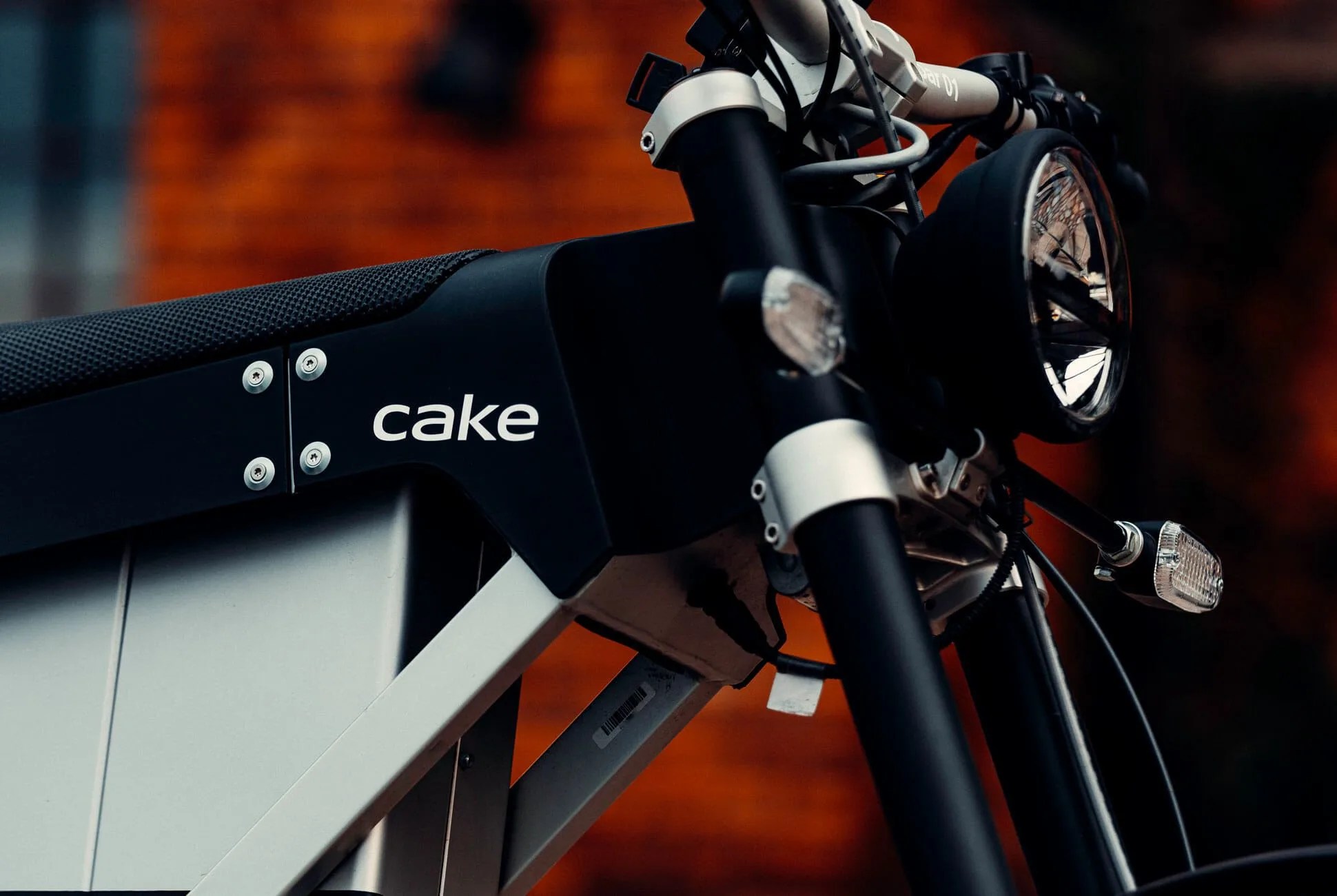 Cake’s New Electric Motorcycle Is a Badass Street-Legal Dirt Bike ...