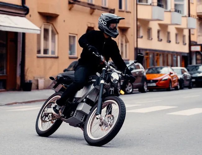 Cake’s New Electric Motorcycle Is a Badass Street-Legal Dirt Bike ...
