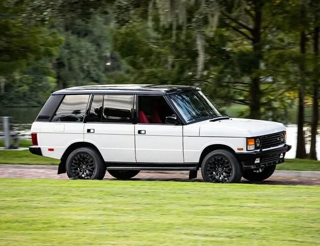 Few Restomods Can Touch This Perfectly-Restored Range Rover Classic ...