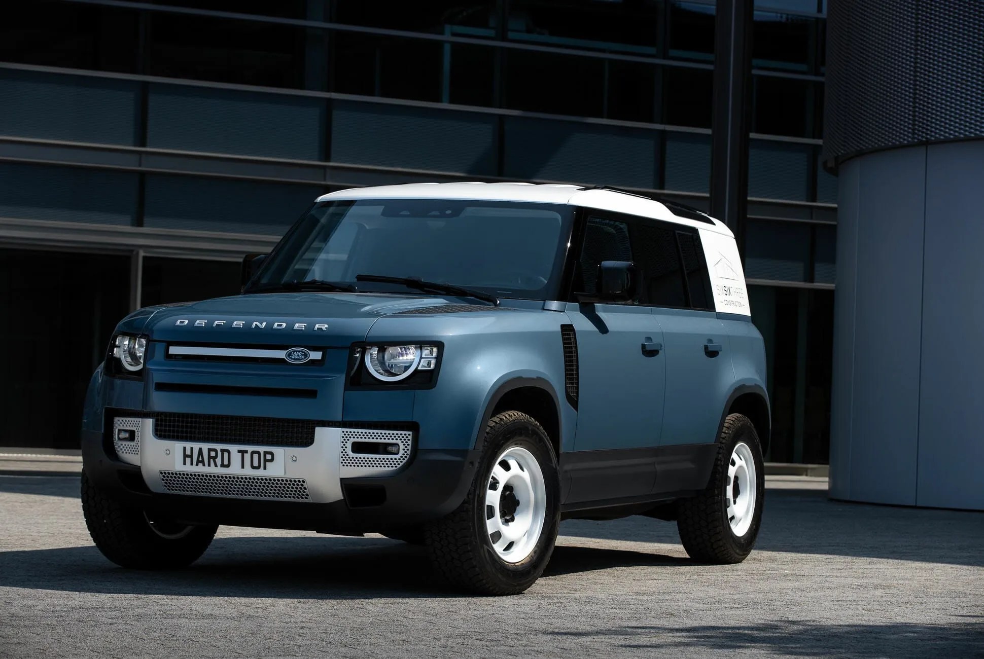 The Cheaper, Stripped-Down Land Rover Defender You Really Want Has ...