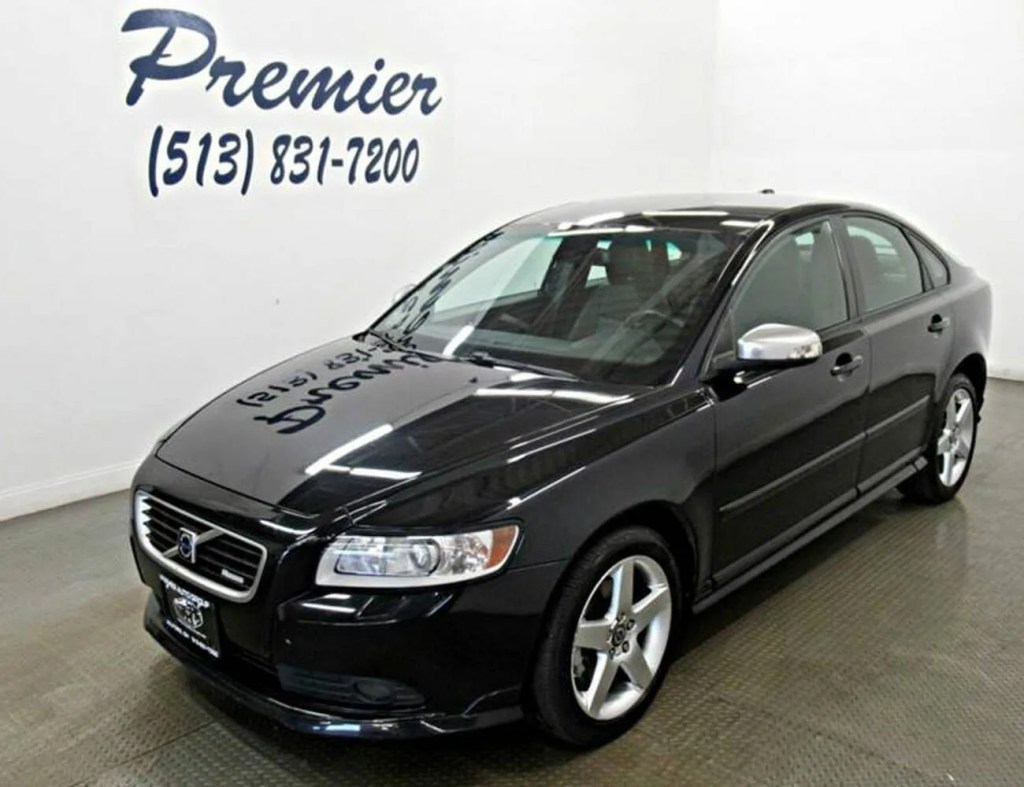 The 5 Best Used Cars for College Students | Gear Patrol