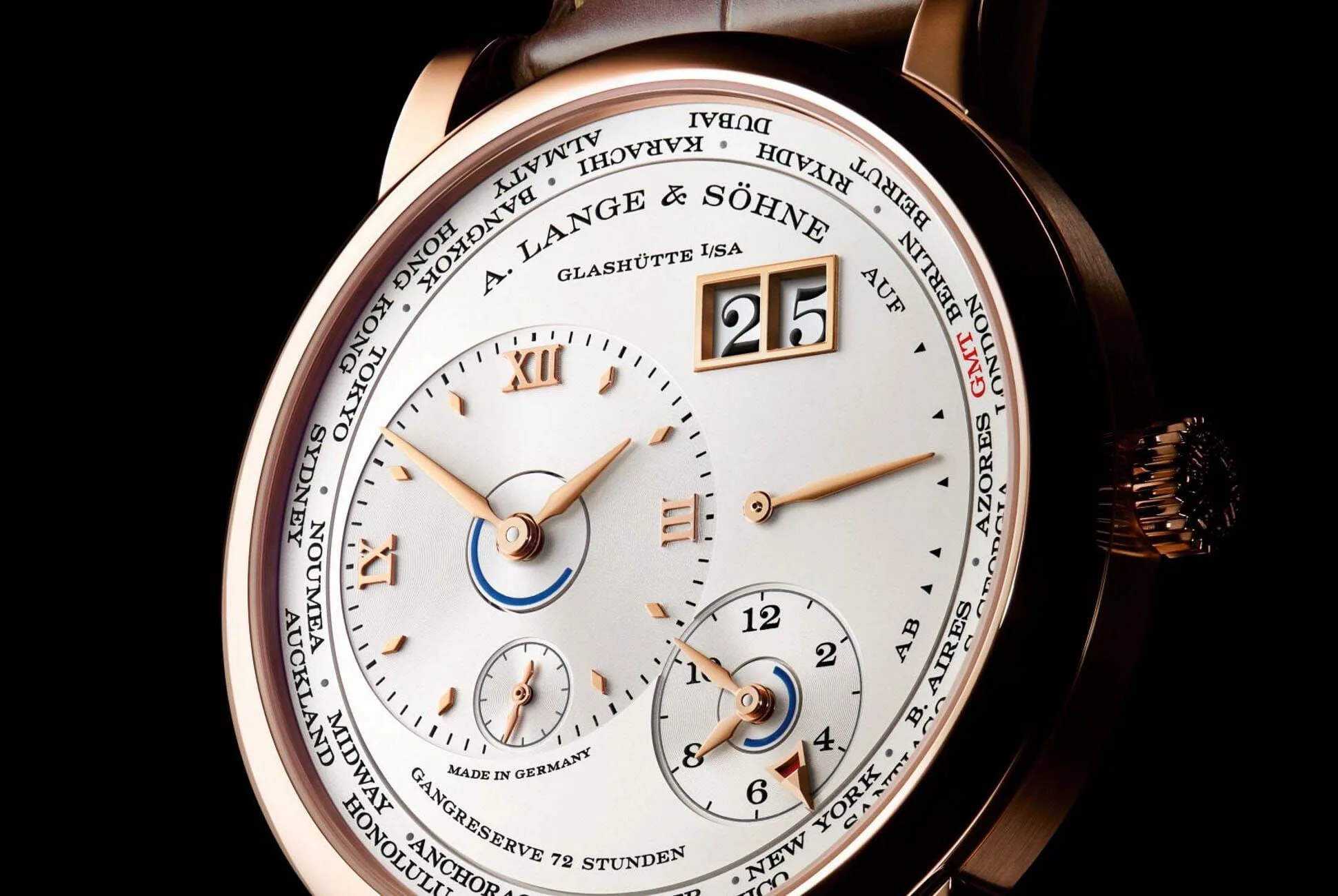 Is This the Most Elegant Travel Watch Ever Made? | Gear Patrol