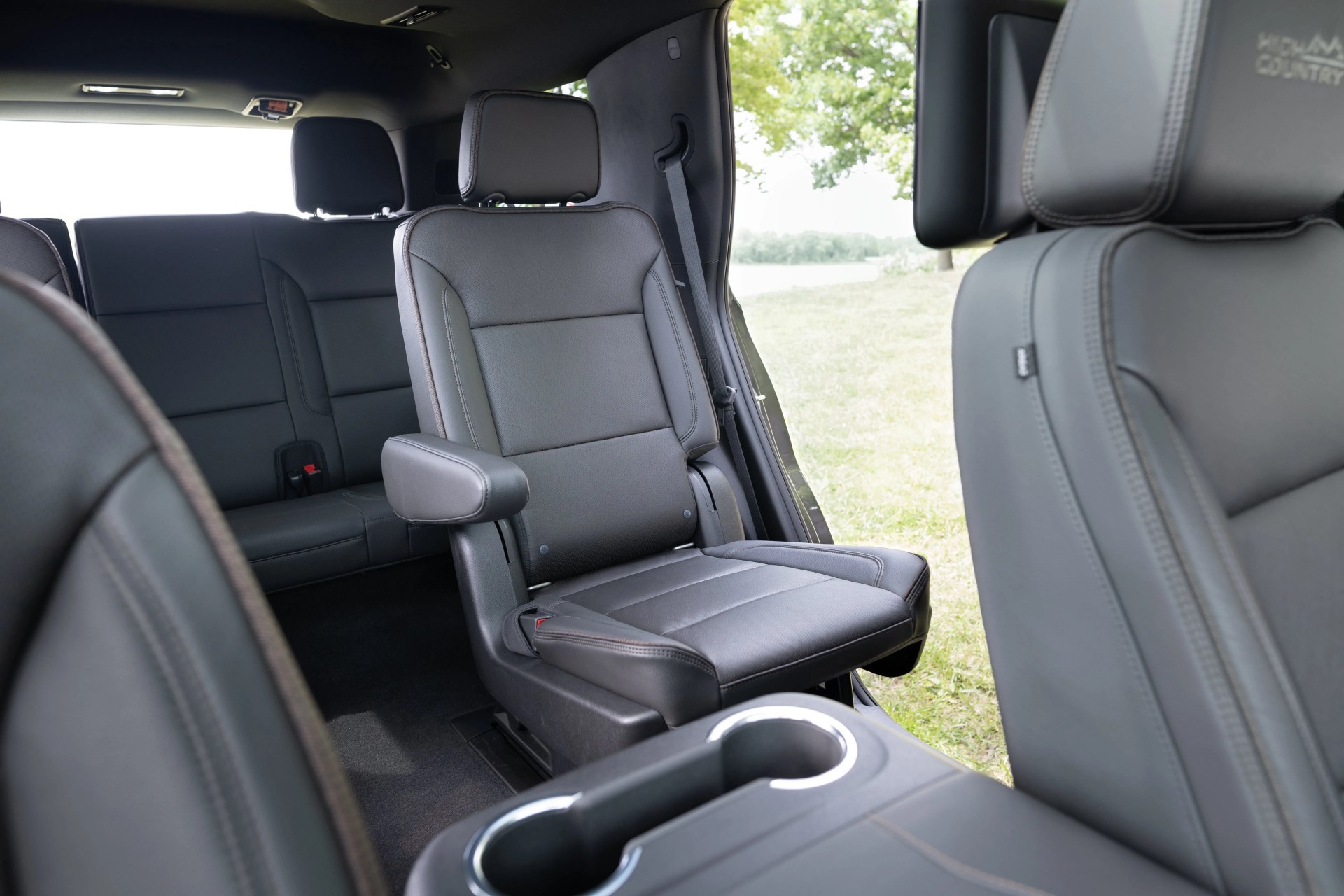 The New 2021 Chevy Tahoe Is a Little Bigger, and Certainly Better ...
