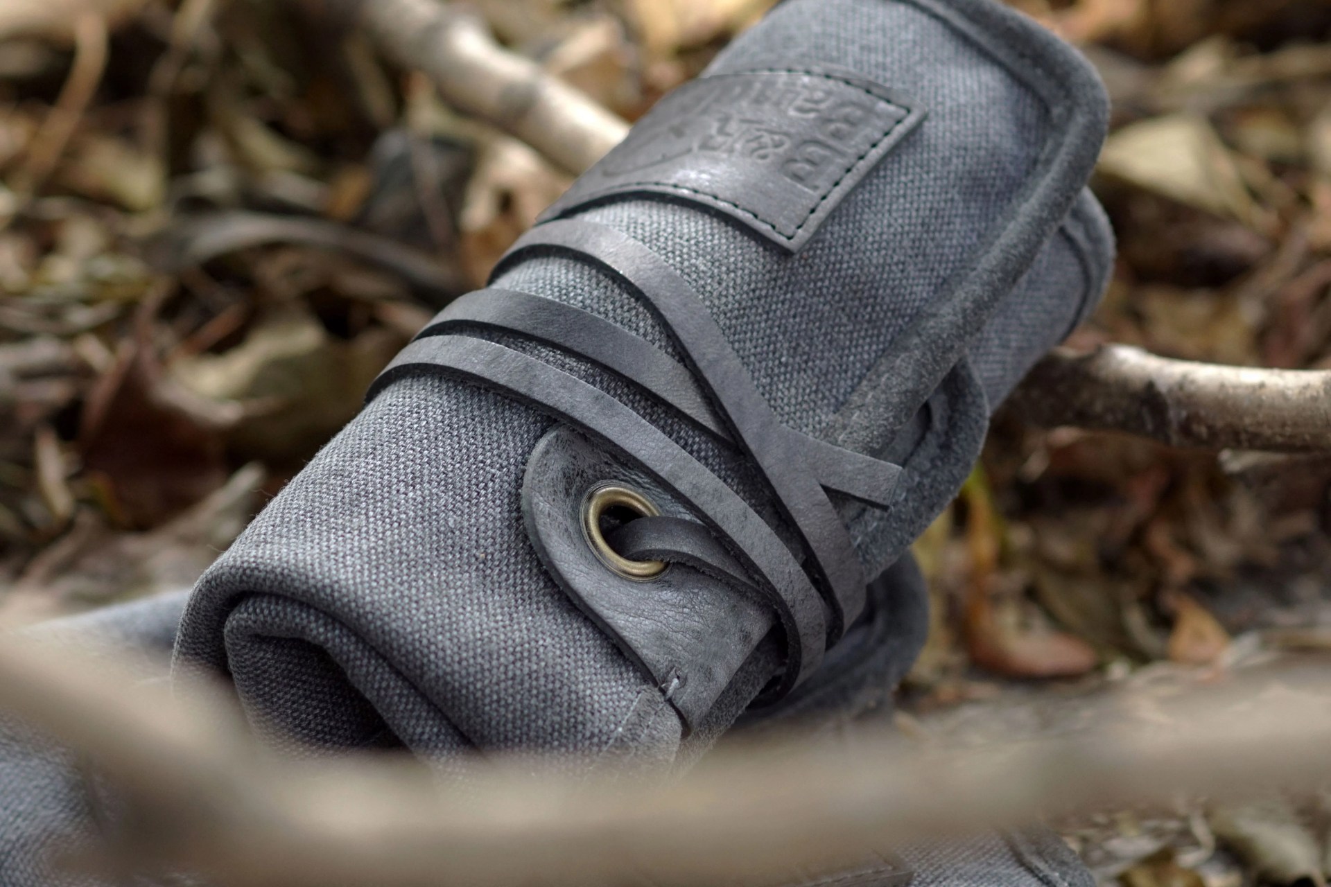 Keep Your Watches Safe with This Premium Canvas Traveling Roll | Gear ...