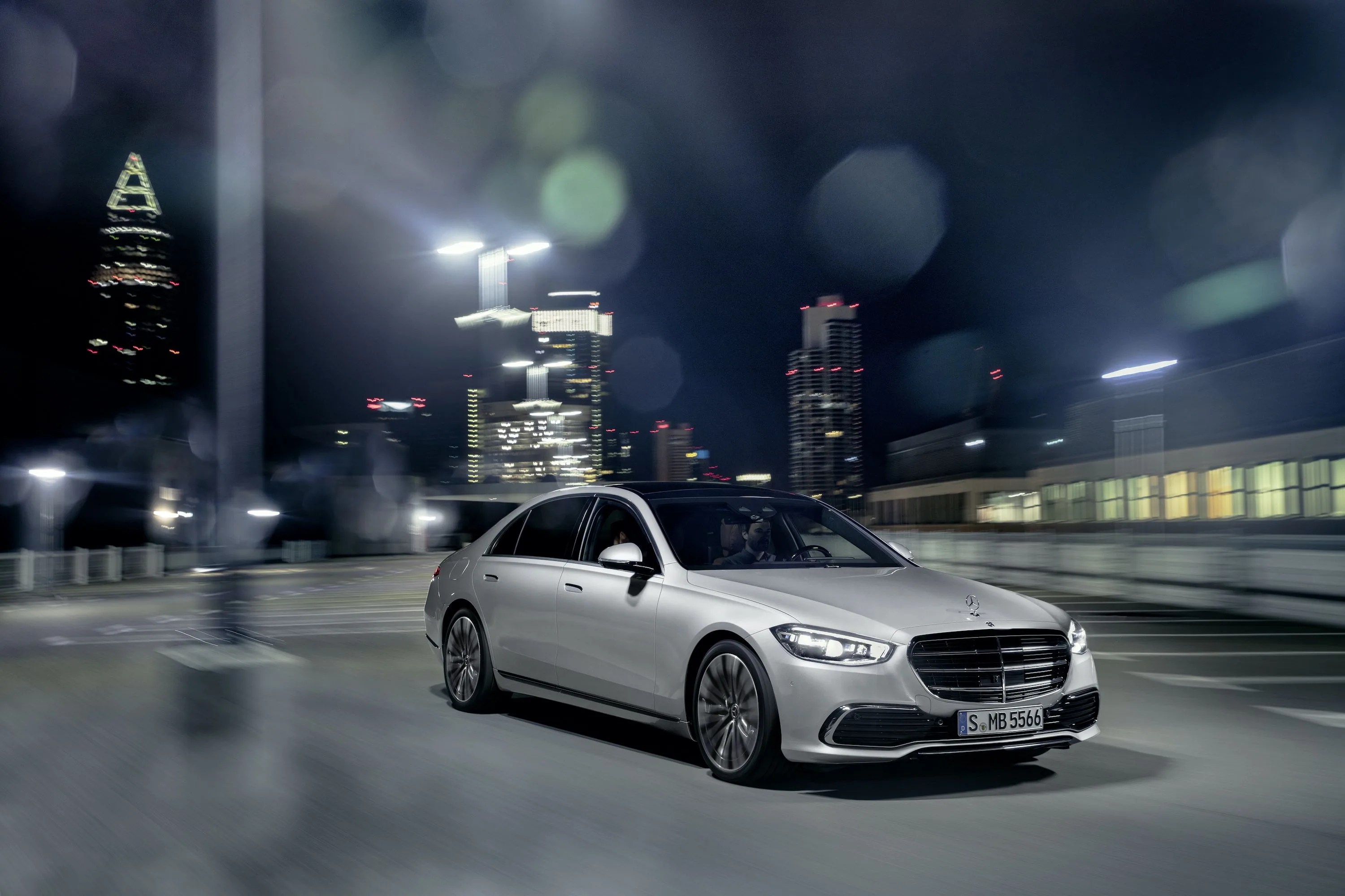 The Mercedes S-Class Is a Tech-Laden Luxury Icon, Born Again for 2021 ...
