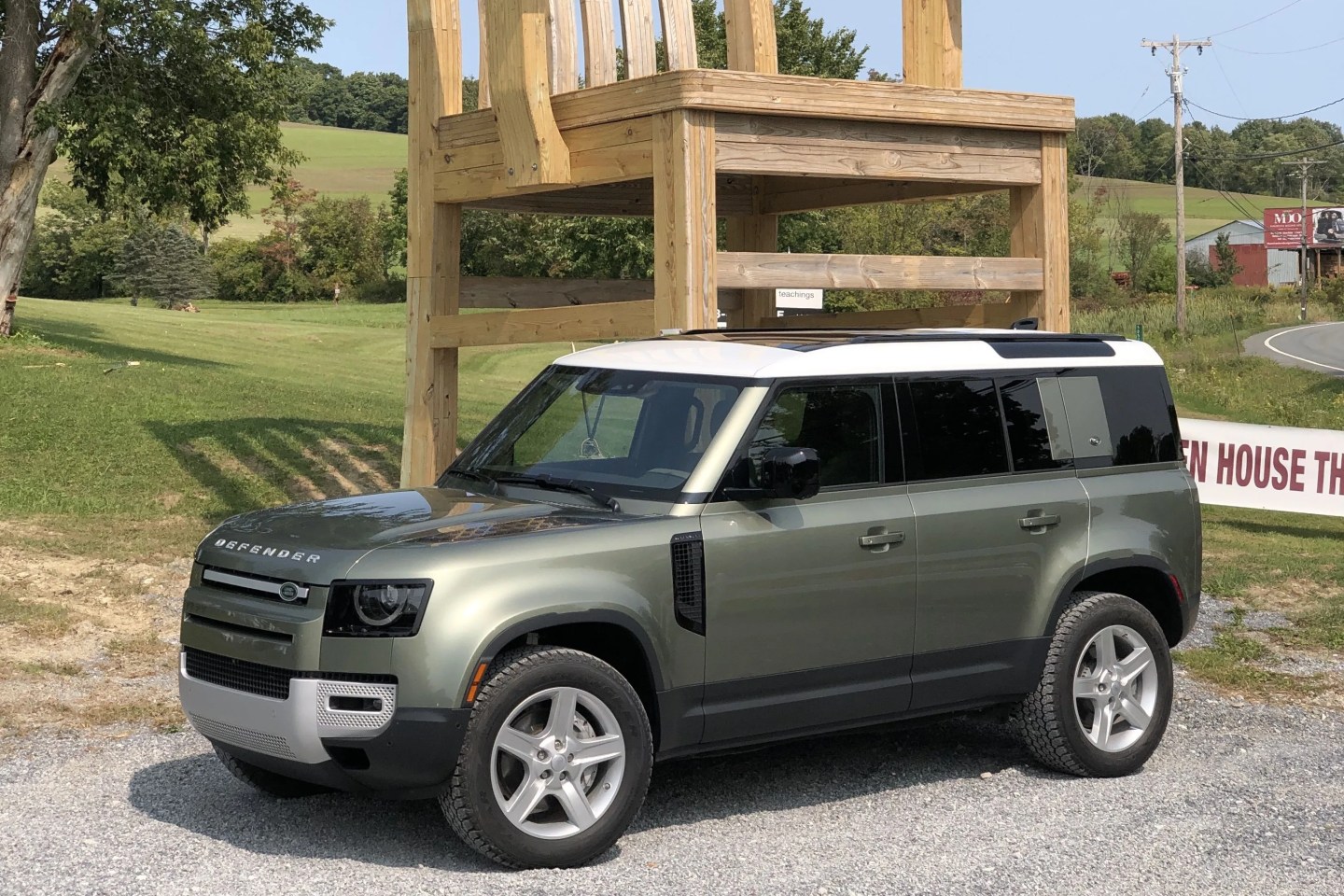 The New Land Rover Defender Is Exactly the SUV It Needs to Be | Gear Patrol