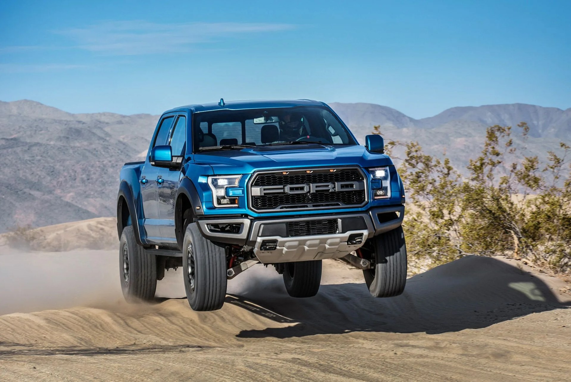 Everything You Need to Know About the New 2021 Ford F-150 Raptor | Gear ...
