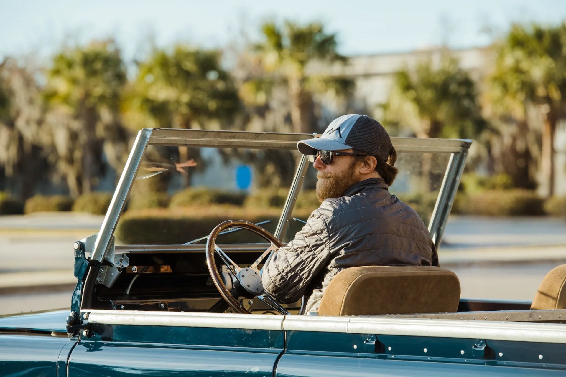 Himalaya and Taylor Stitch Teamed Up to Create a Stunning Vintage Land ...