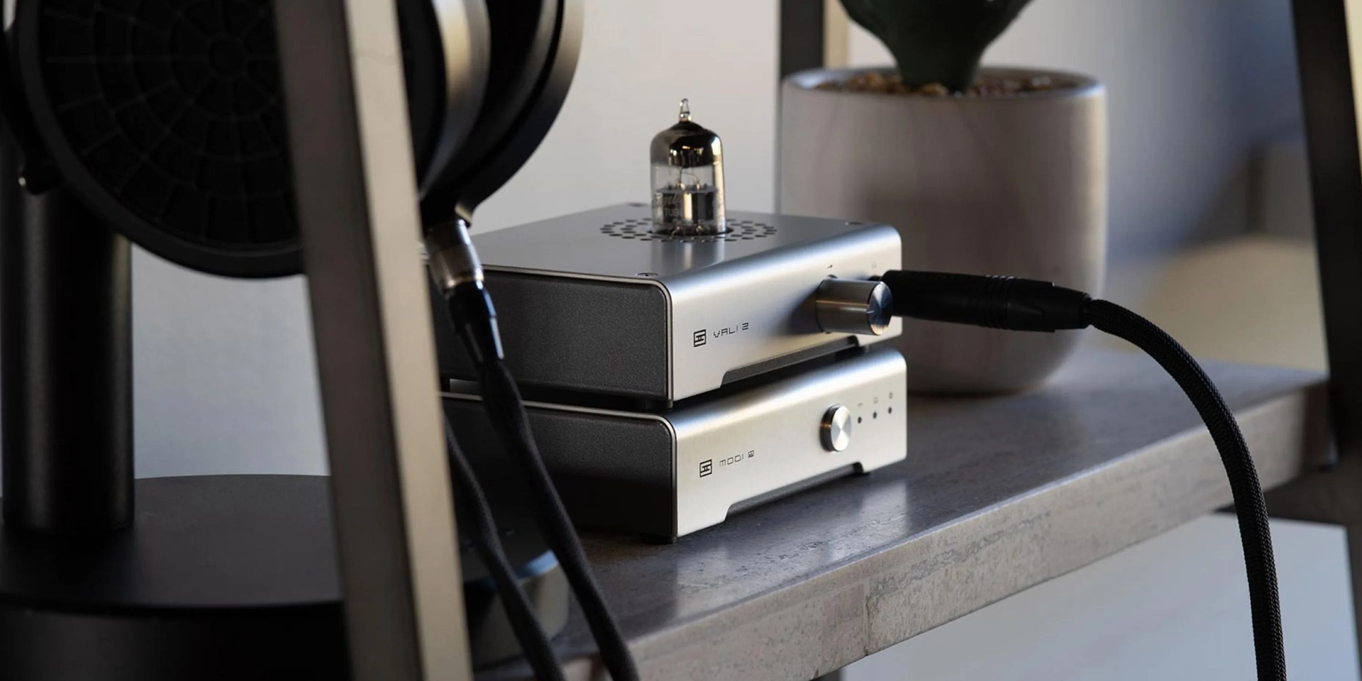 This Super Pretty Headphone Amp Is Perfect for Audiophiles | Gear Patrol
